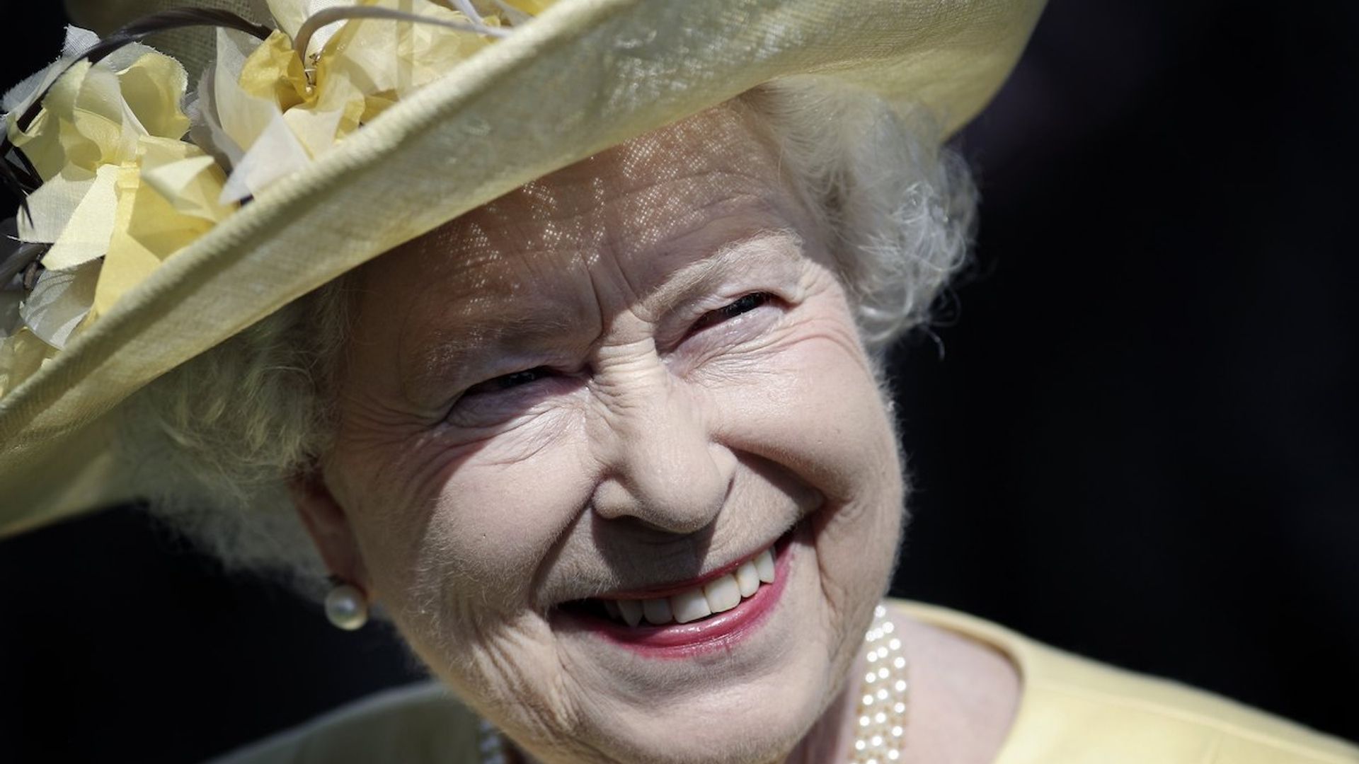 The Queen surprises in summery wedge heels in candid new pictures | HELLO!