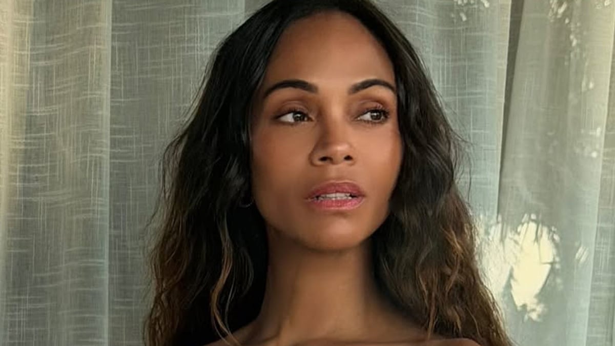 Zoe Saldana's hairstylist swears by this product for frizz-free hair ...
