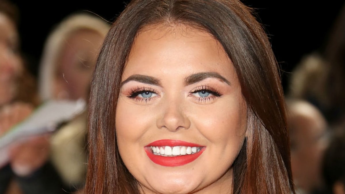 Scarlett Moffatt stuns in red gown on Instagram as she reflects on 2018 ...