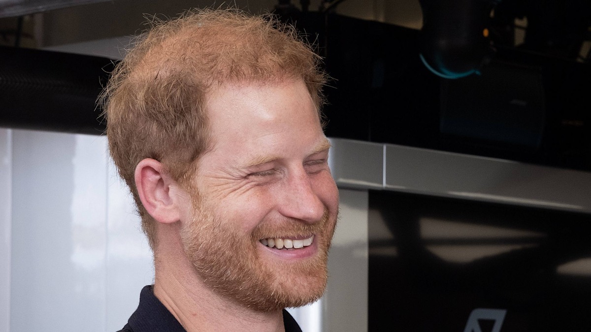 Prince Harry's buff California transformation - before and after photos ...