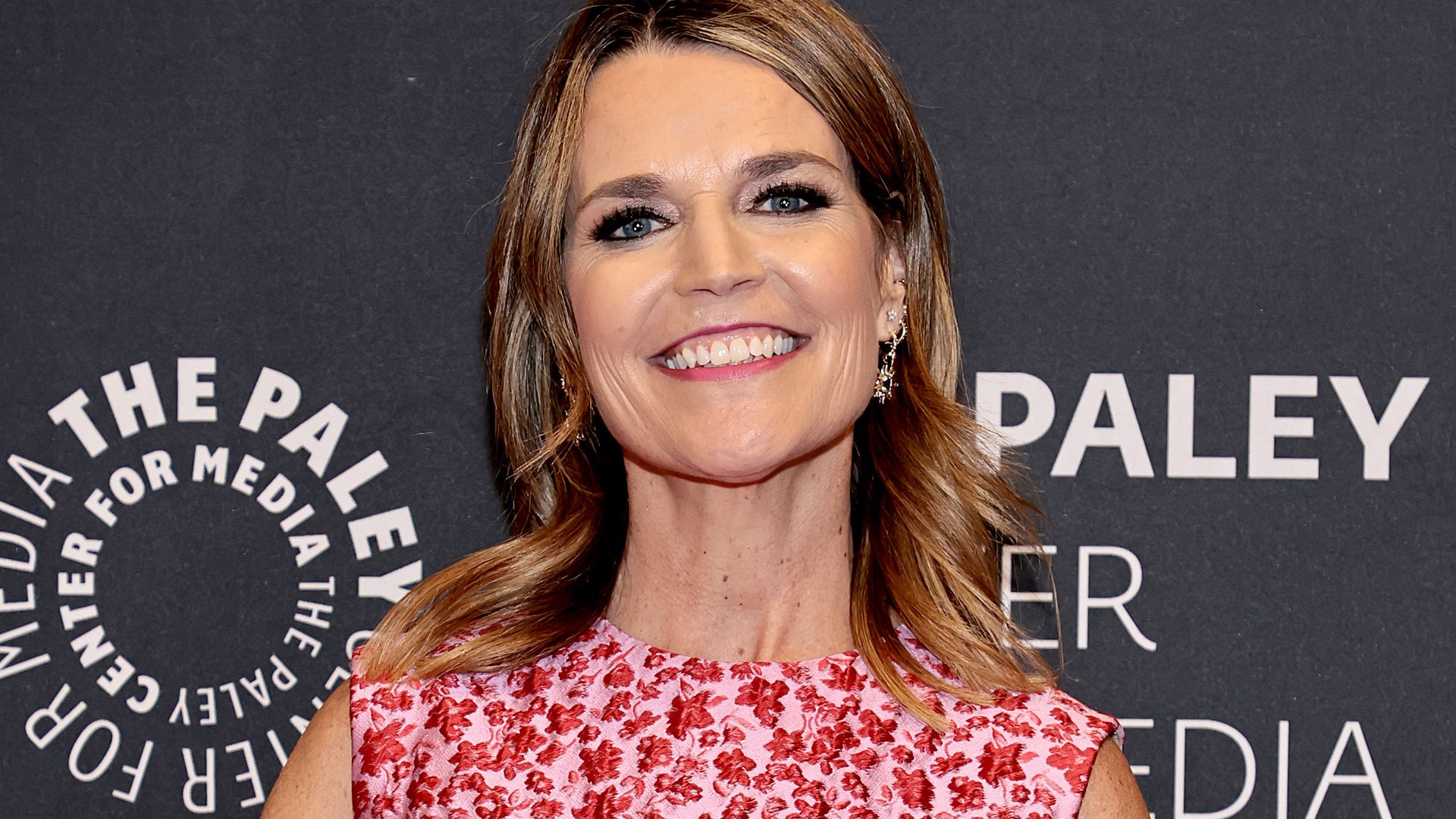Todays Savannah Guthrie Showcases Ultra Toned Legs In Tiny Skirt And