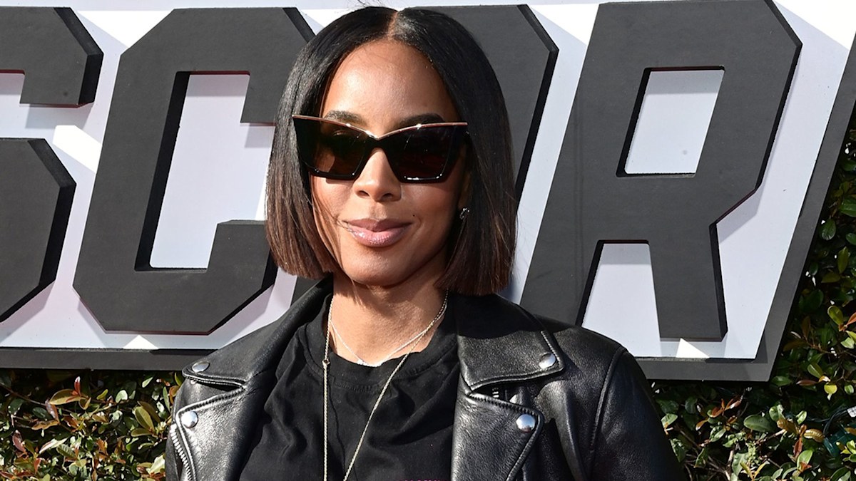 Kelly Rowland poses with son, nine, in sweet snap - and he's nearly as ...