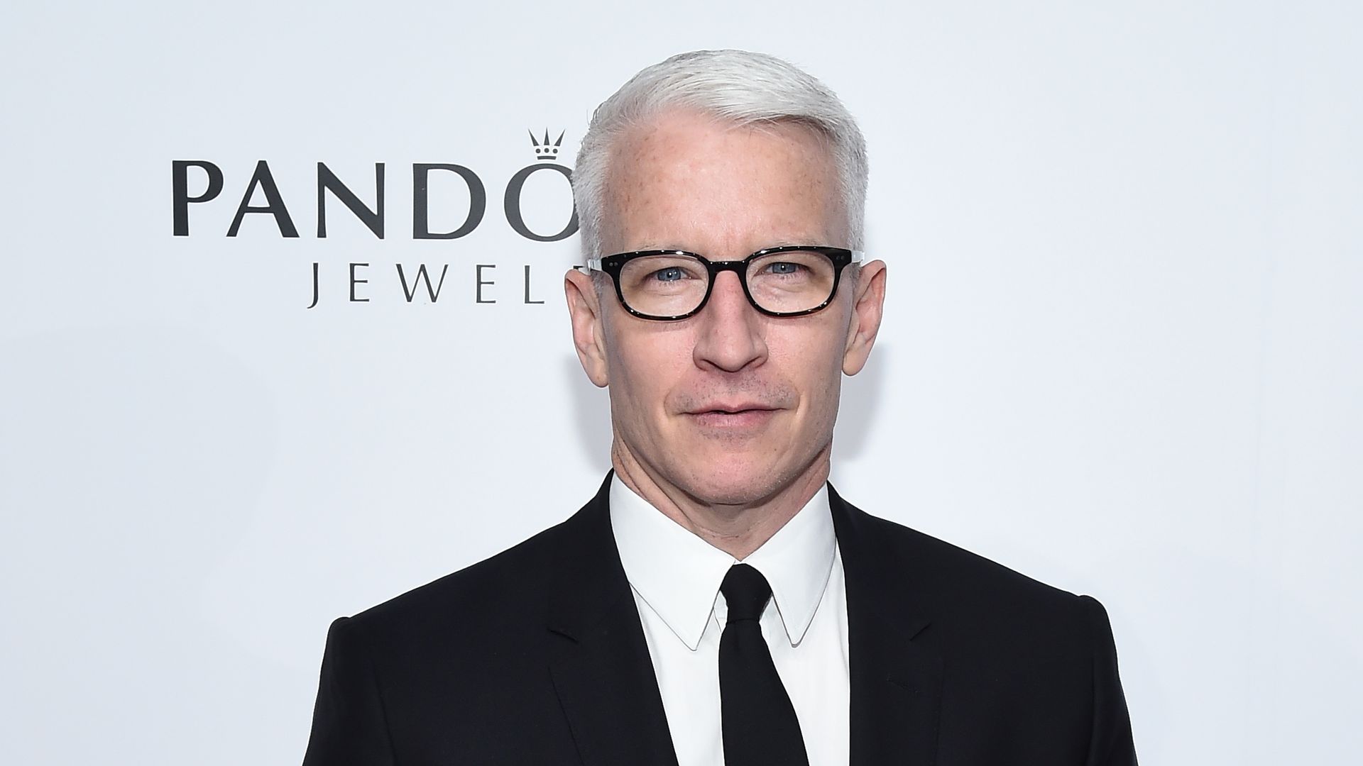 Anderson Cooper fawns over two sons, details parenting challenges and ...