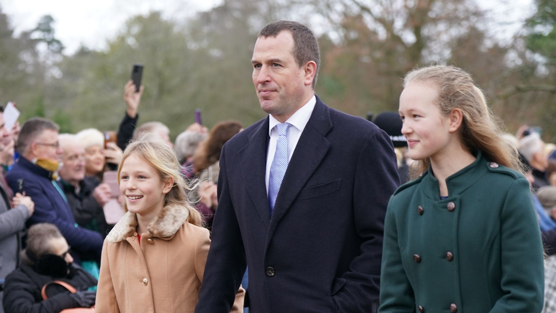 Peter Phillips' tween daughters Savannah and Isla look all grown up ...