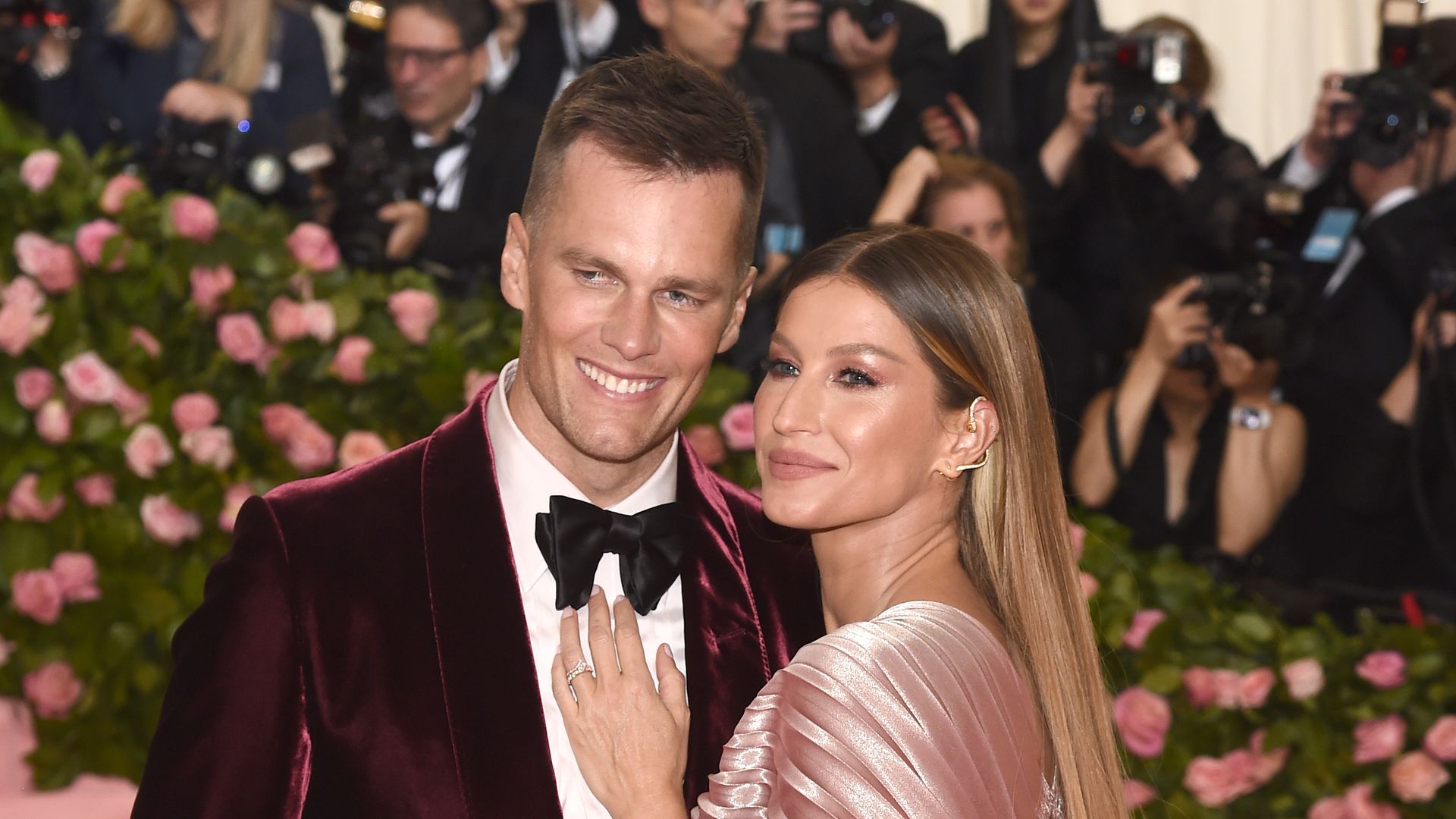 Tom Brady issues extremely rare comments on 'challenge' of Gisele ...