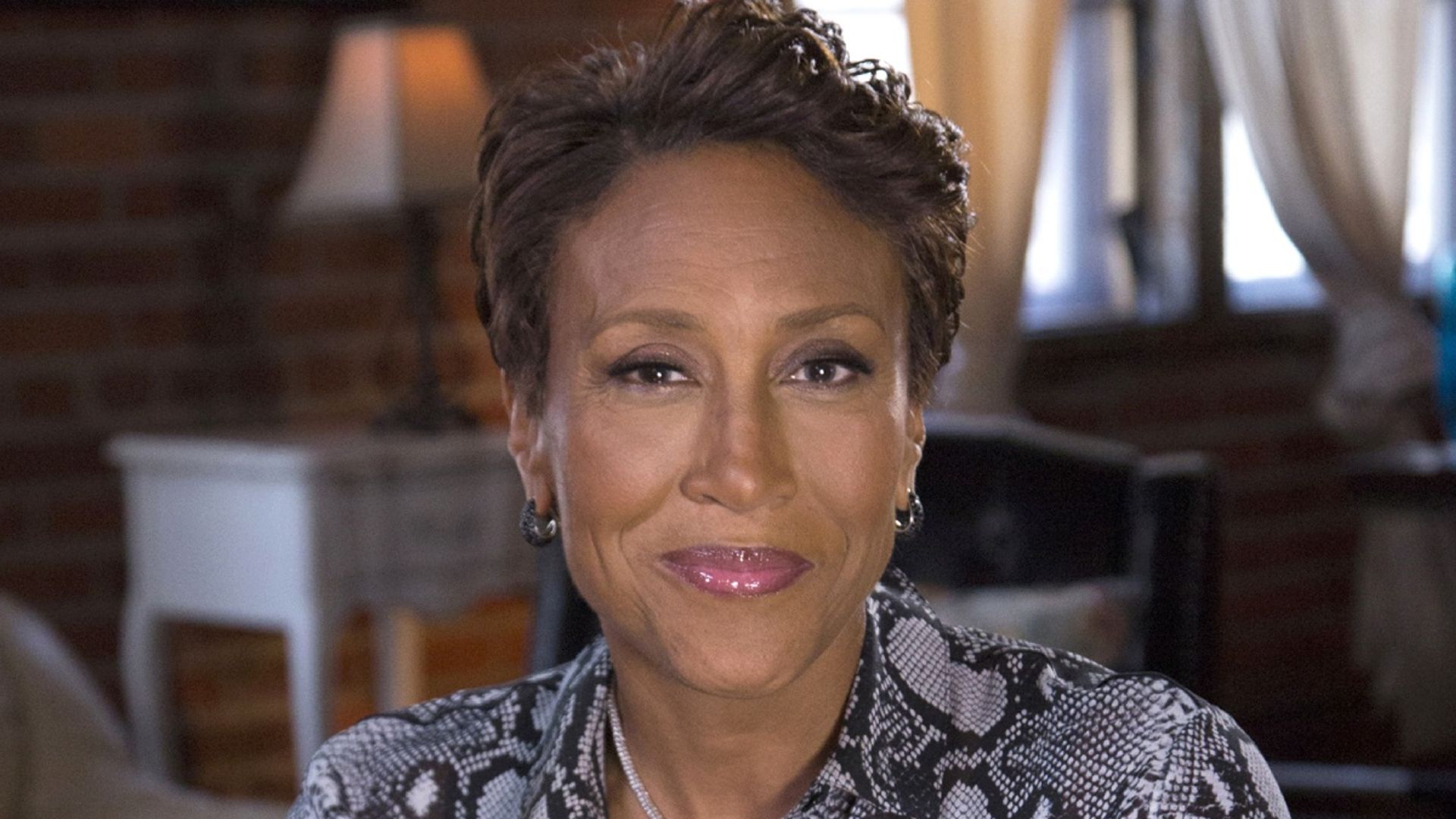 GMA's Robin Roberts flooded with support as she makes major ...