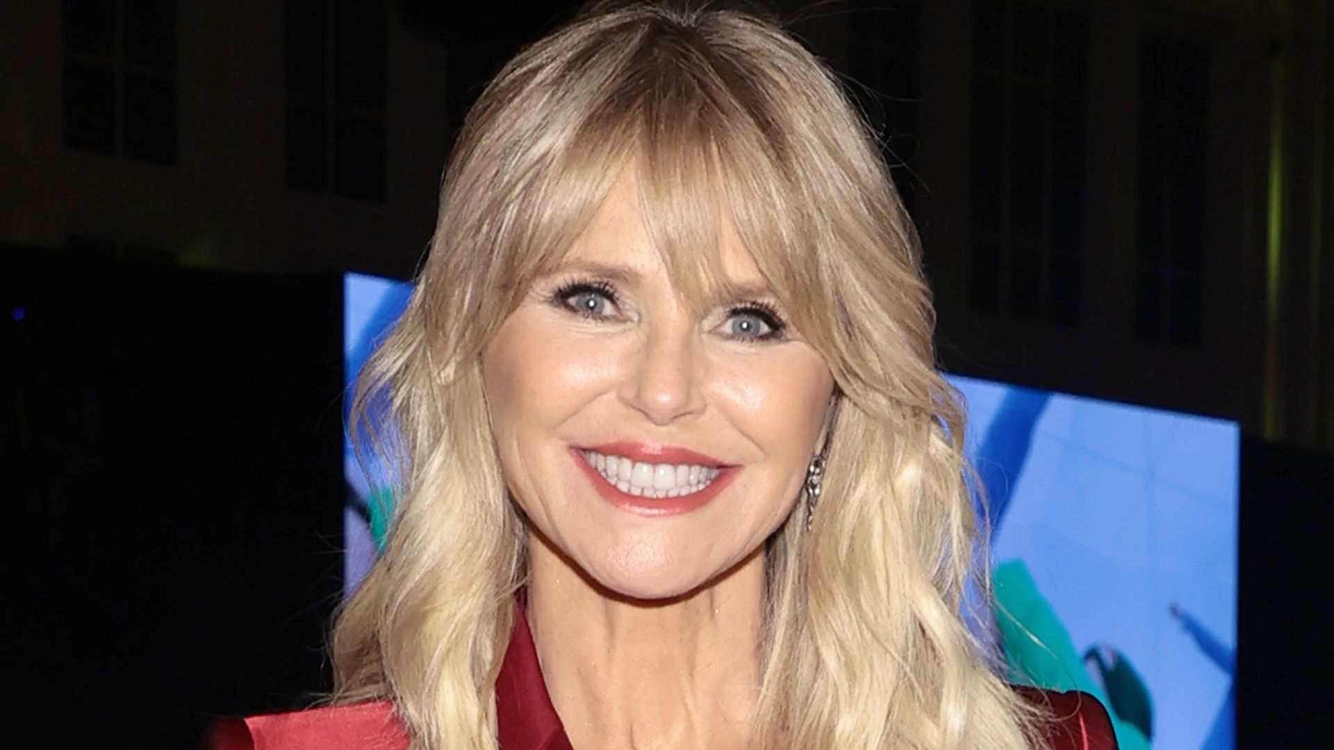 Christie Brinkley is the picture of glamour in candid winter photoshoot ...