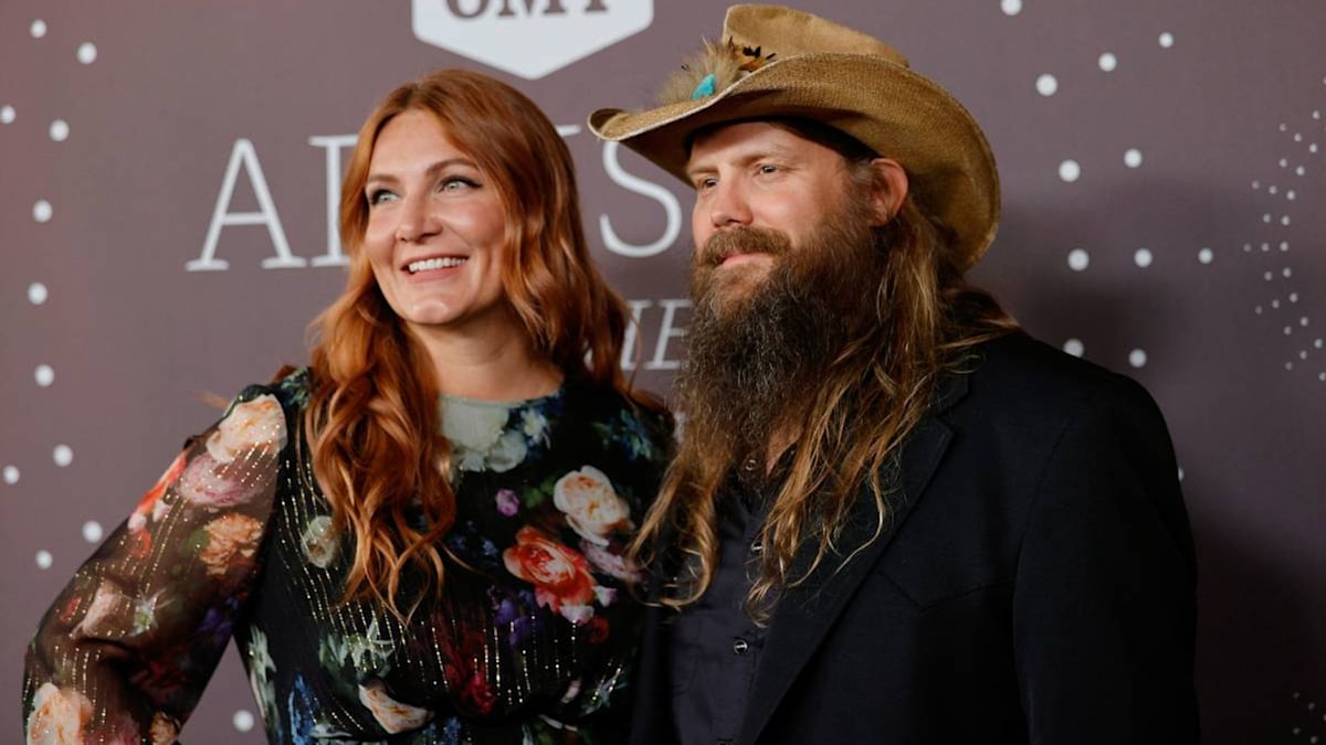 Chris Stapleton shares unique glimpse into his family life with rarely ...