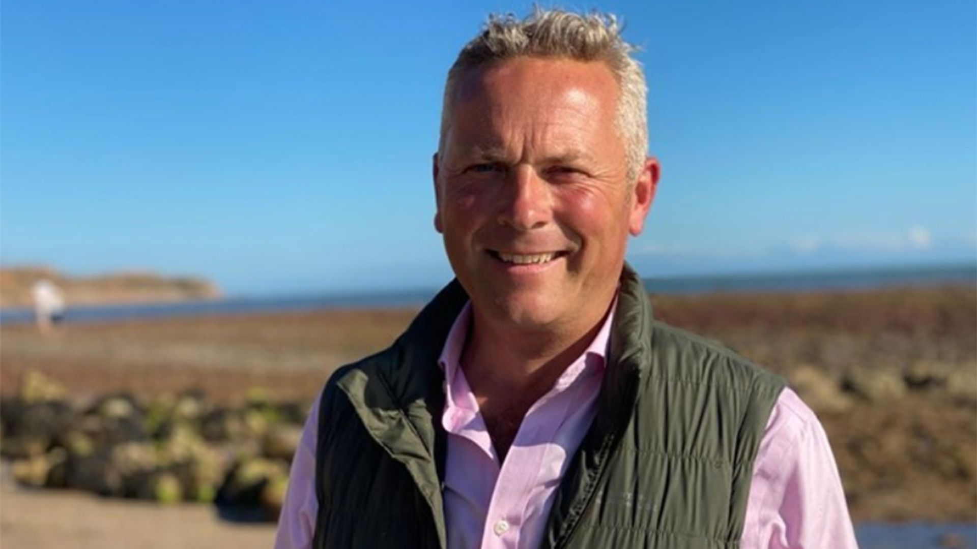 Escape to the Country's Jules Hudson delights fans with Christmas ...