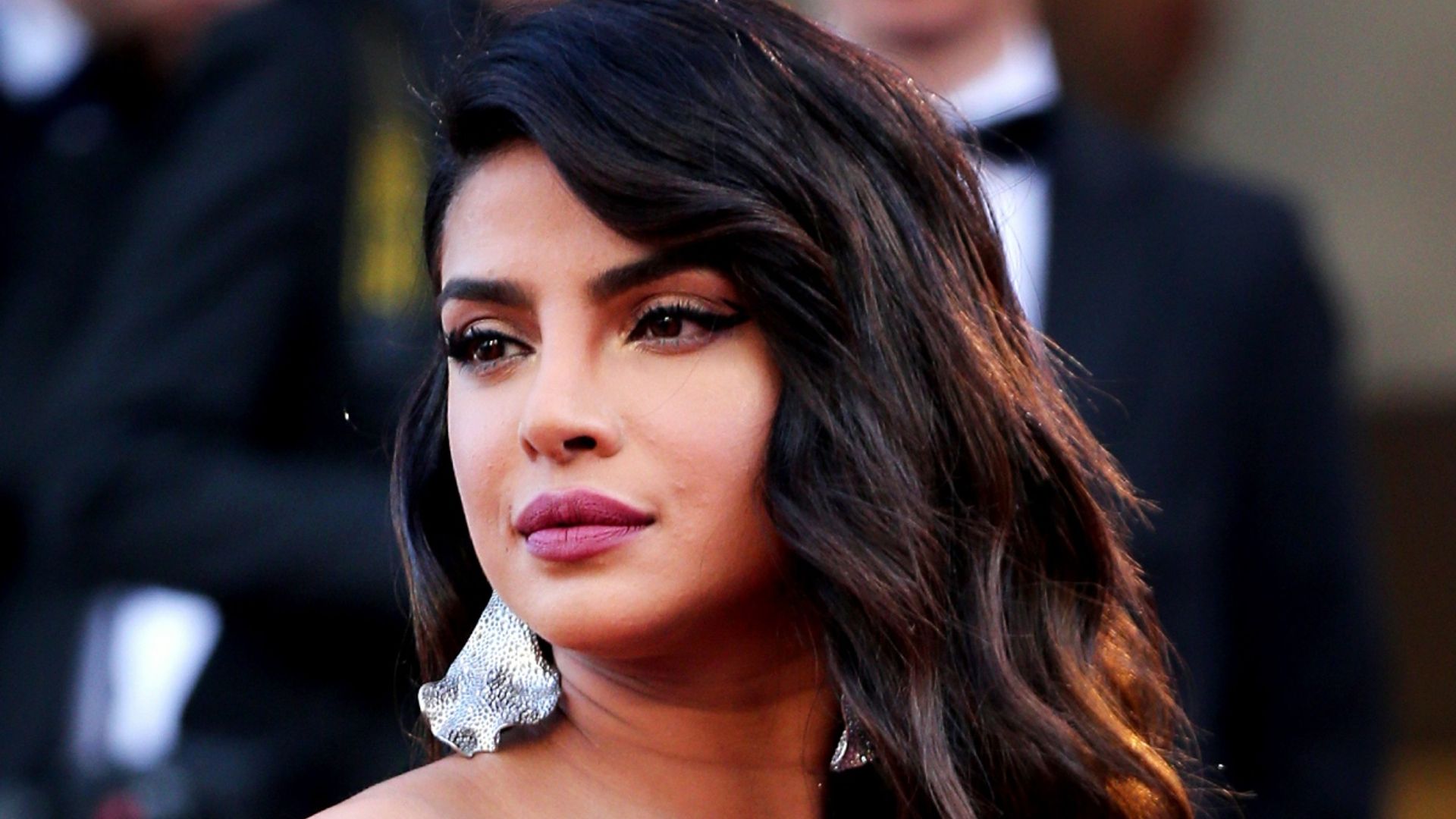 Priyanka Chopra receives immense outpouring of love after heartbreaking ...