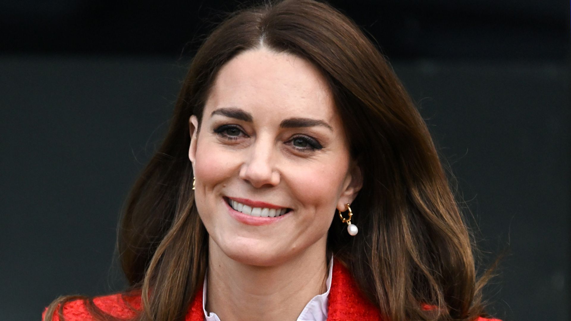 Casual Kate Middleton stuns in figure-flattering trousers for surprise ...