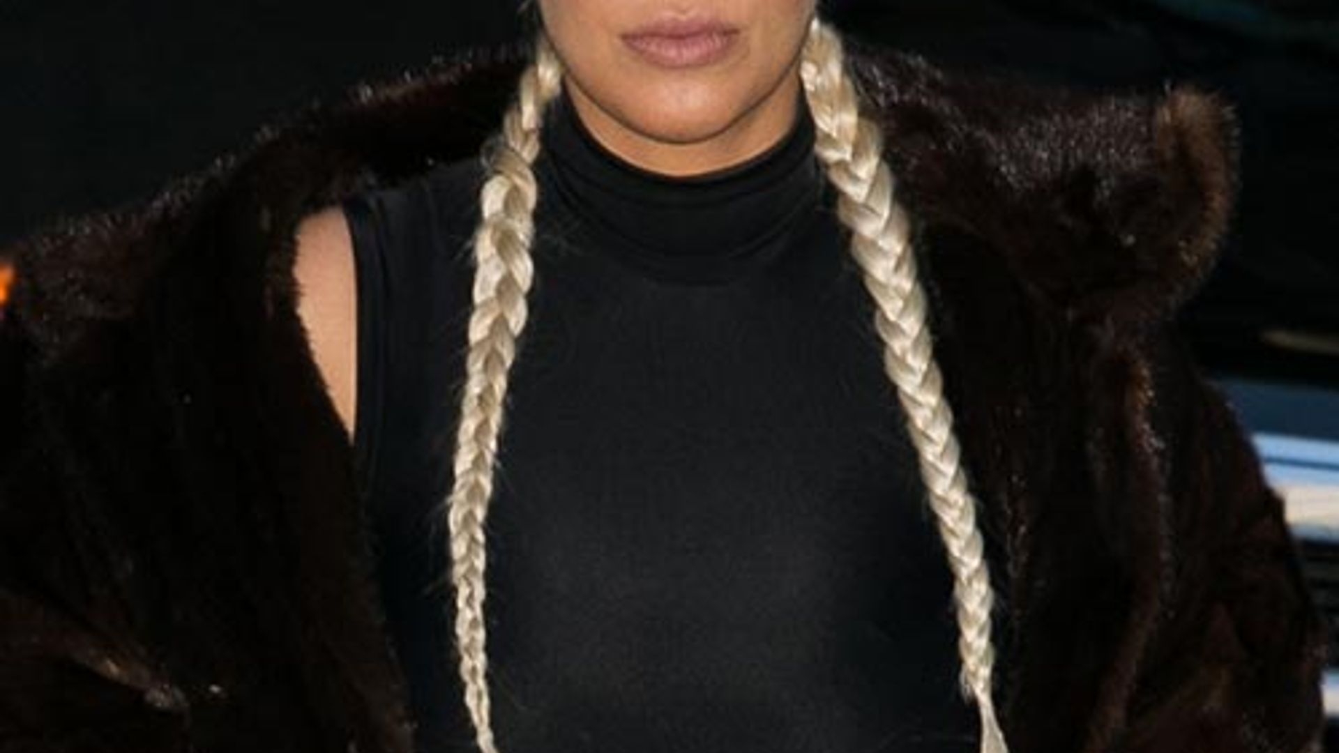 A step-by-step tutorial on boxer braids | HELLO!