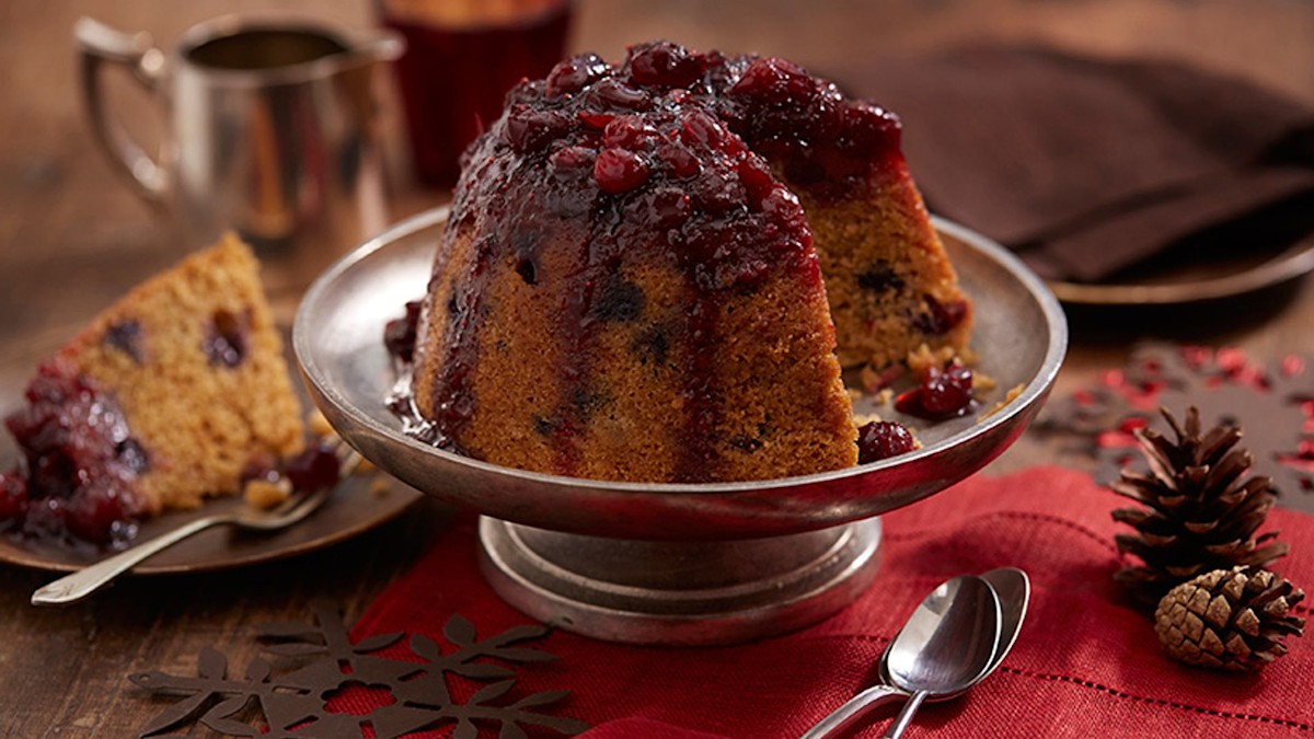 Ian Cumming's merry berry steamed pudding recipe | HELLO!