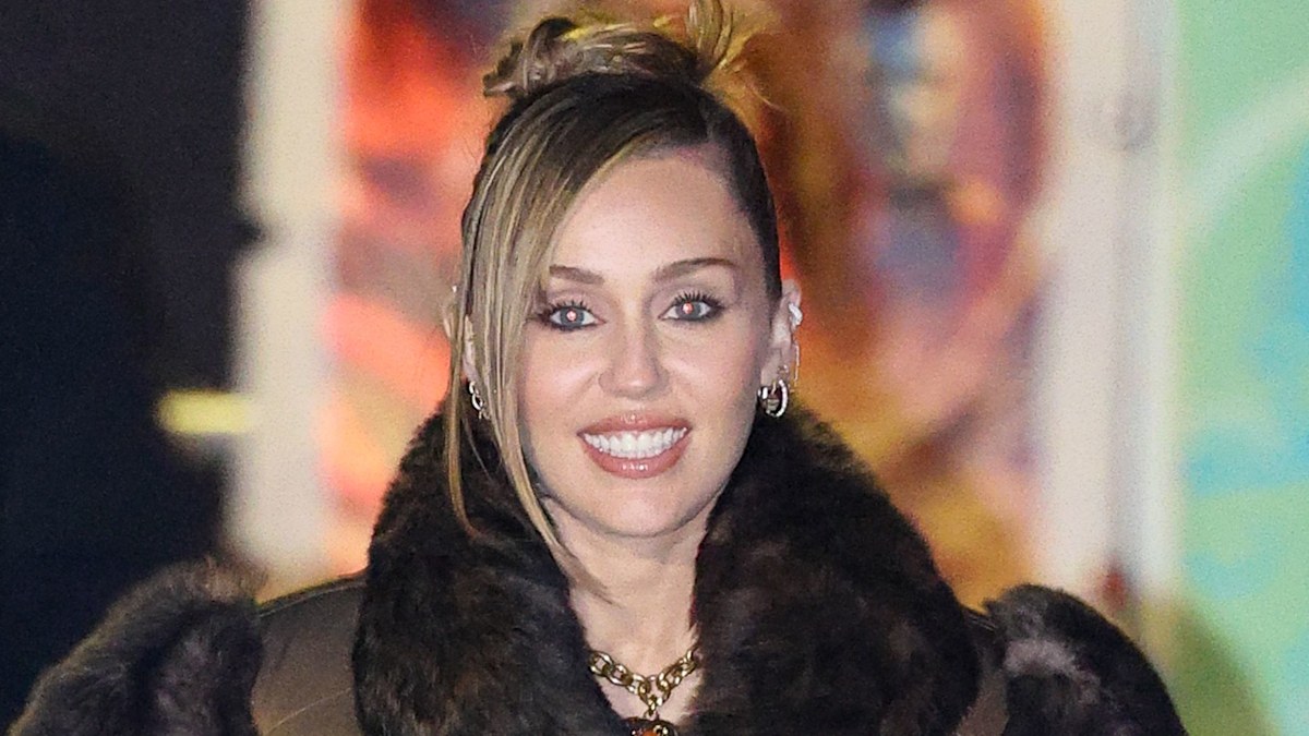 Miley Cyrus makes surprising confession about reason behind engagement ...
