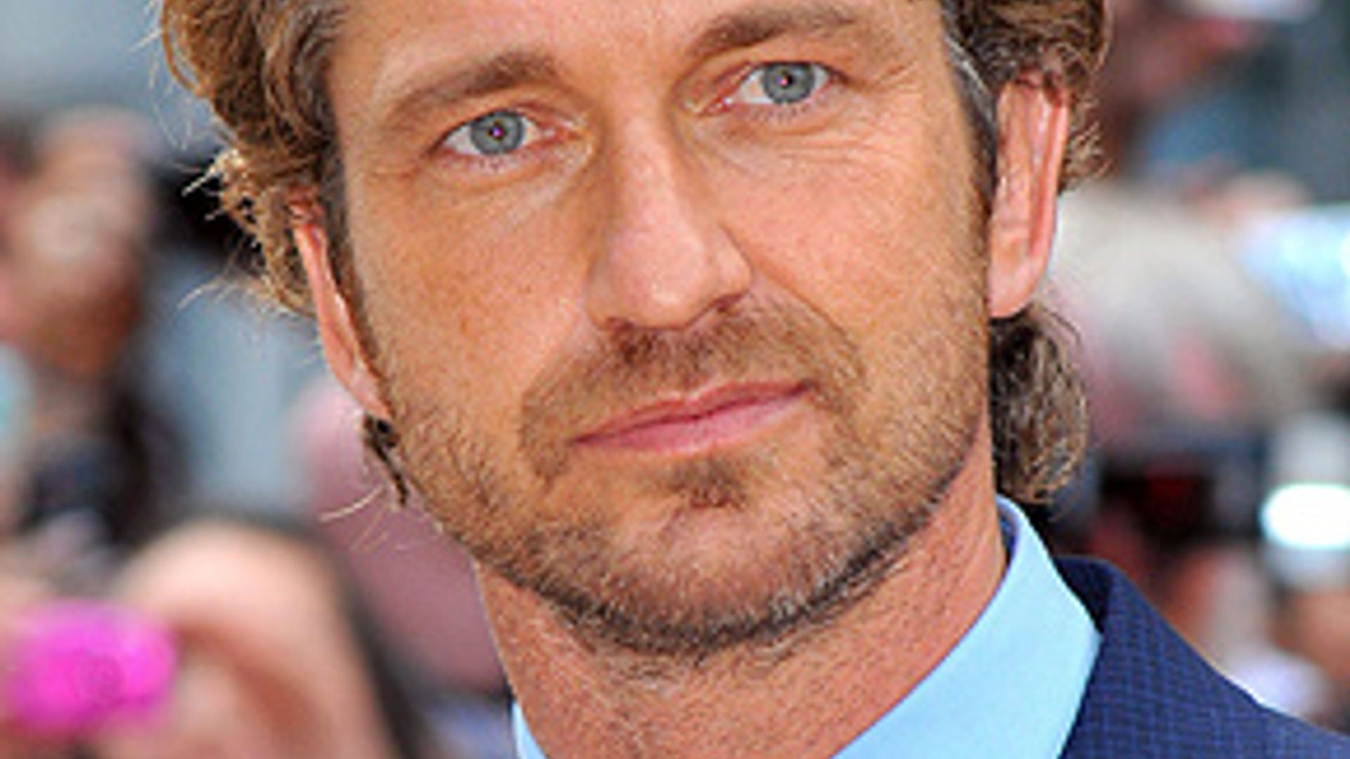 Gerard Butler - Biography | HELLO!