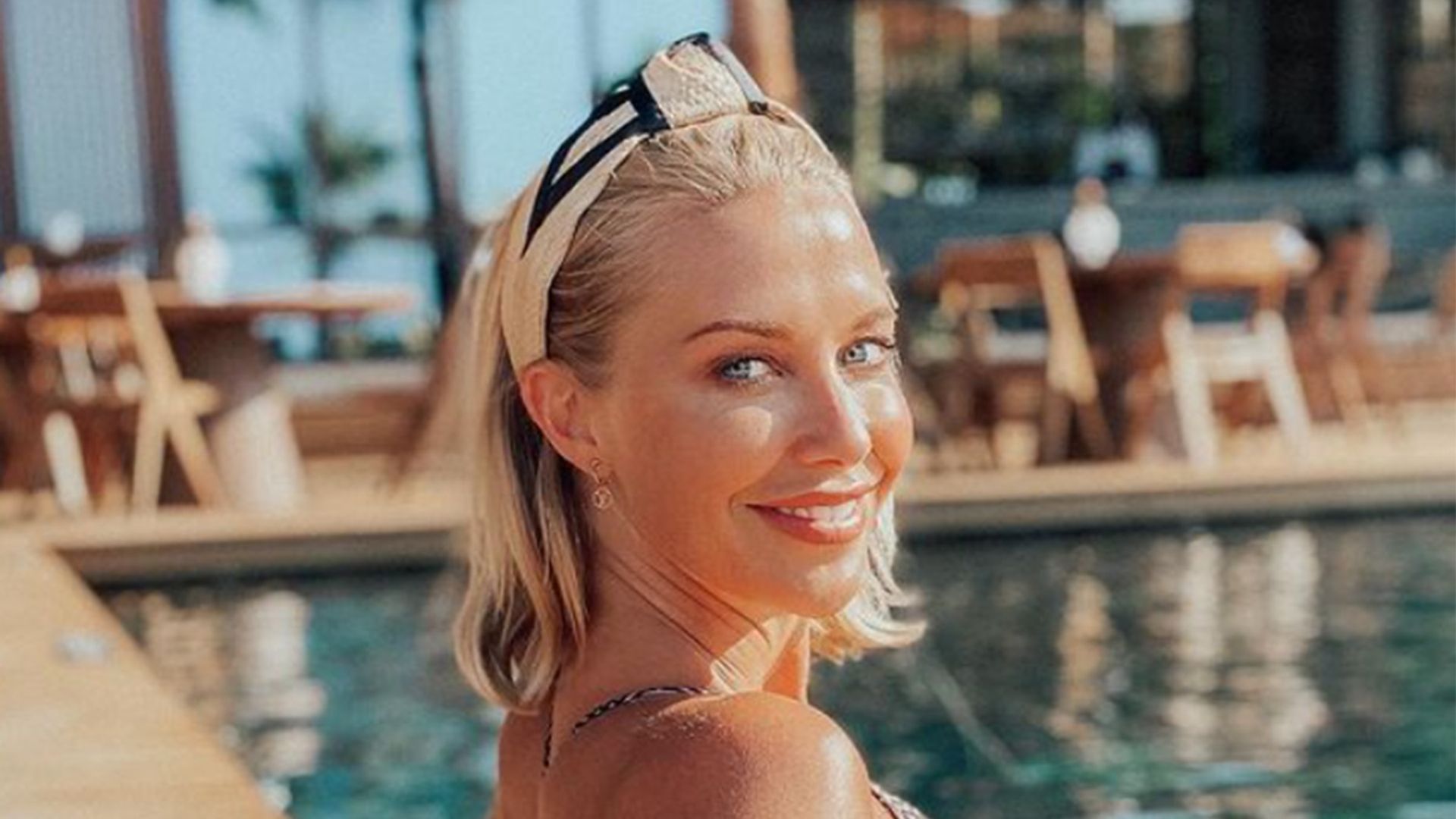 A Place in the Sun's Laura Hamilton stuns fans with throwback bikini ...