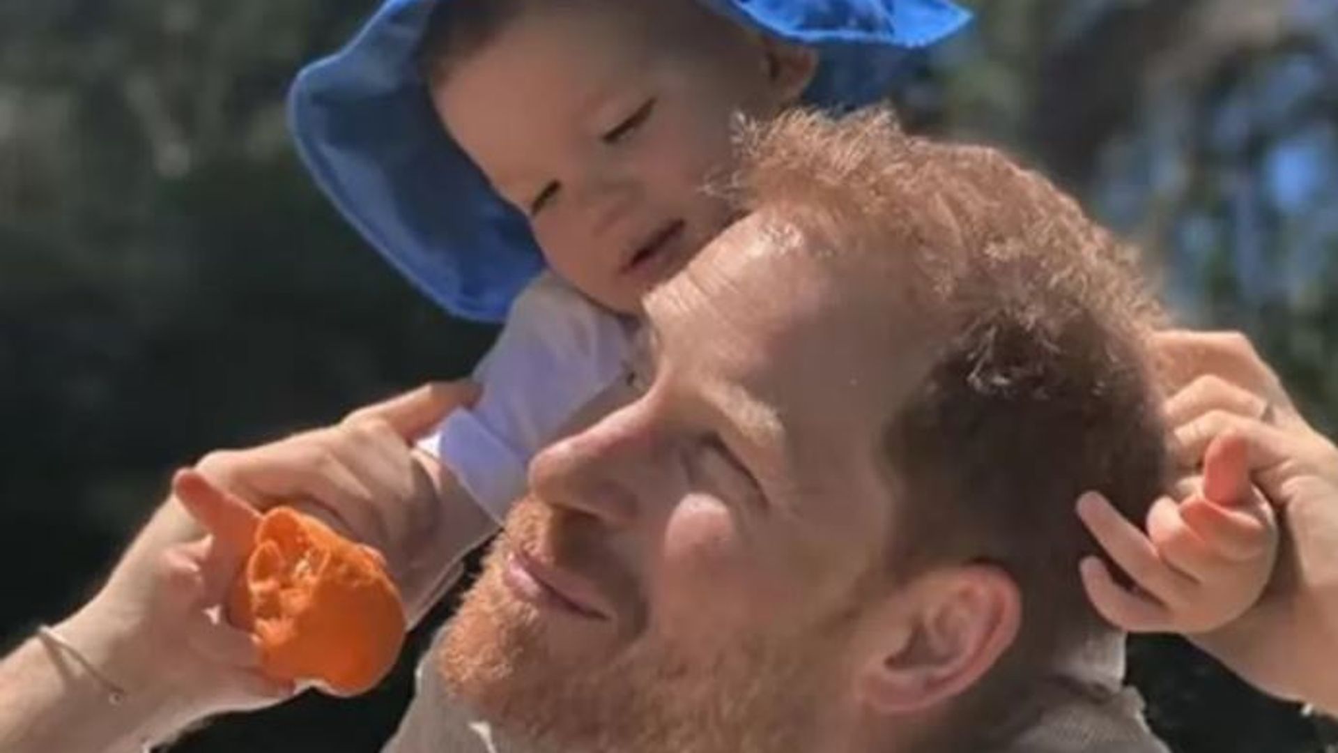 Prince Harry and Prince Archie's father-son moment in amazing fairytale ...