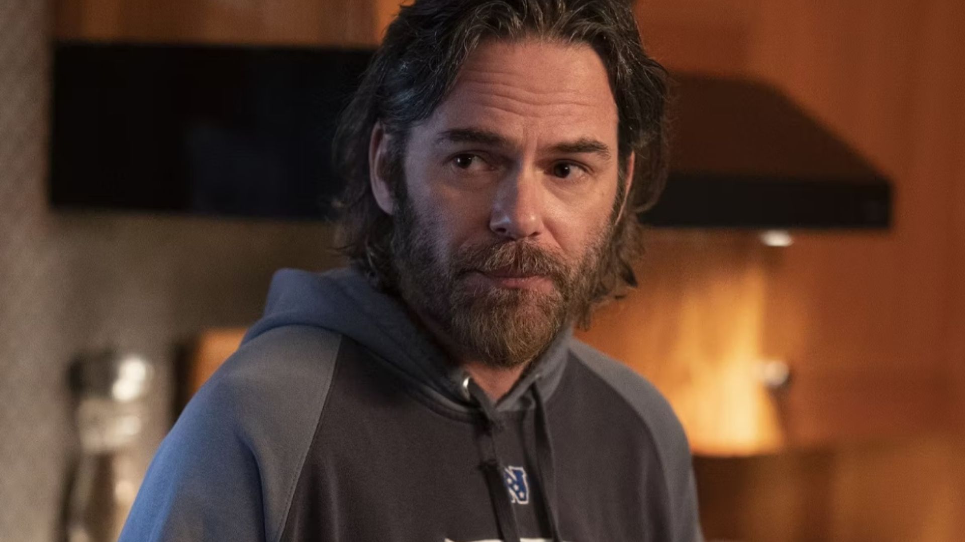 Twilight's Billy Burke teases return to 9-1-1 Lone Star - exclusive ...