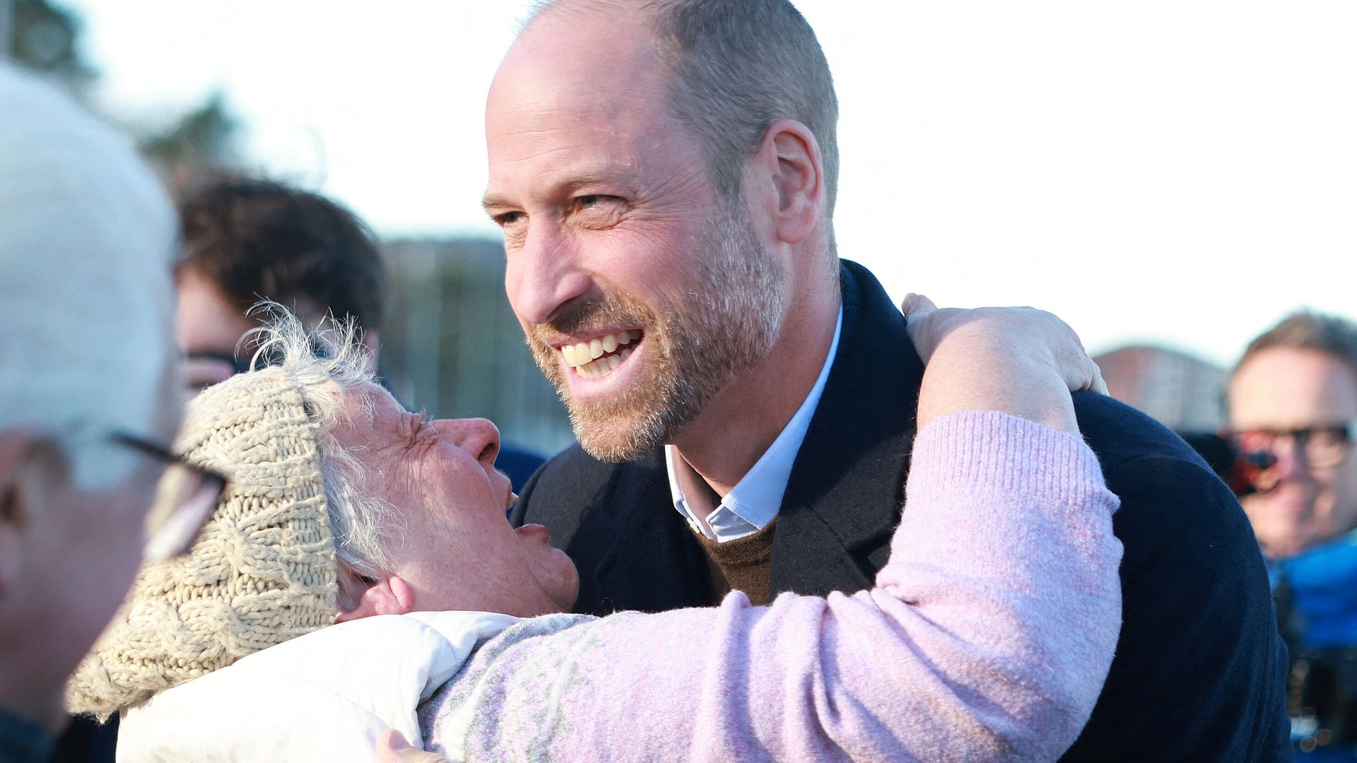 Prince William heaps praise on wife Kate Middleton during solo visit to ...