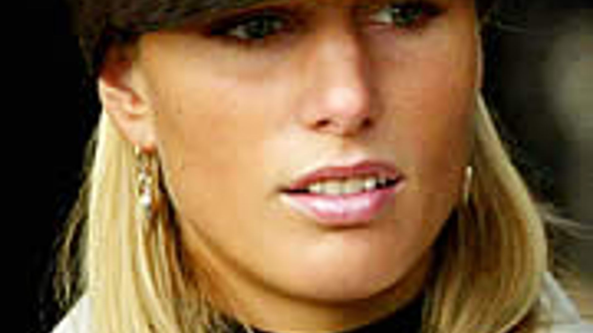 Smiles and elegance from festive royals | HELLO!