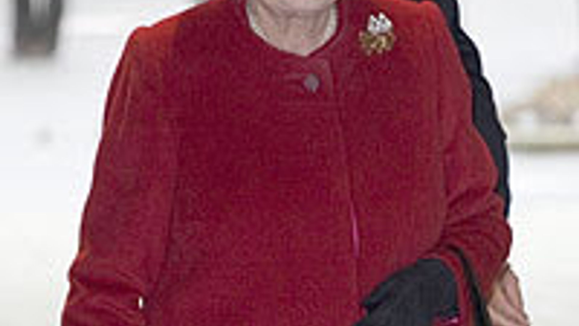 Queen rallies family to support UK through the crisis | HELLO!