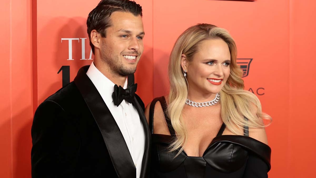 Miranda Lambert's fans overjoyed as she introduces new family addition ...