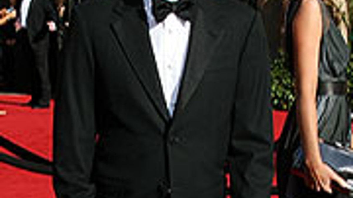 Kiefer to add top Canadian acting award to his trophy haul | HELLO!