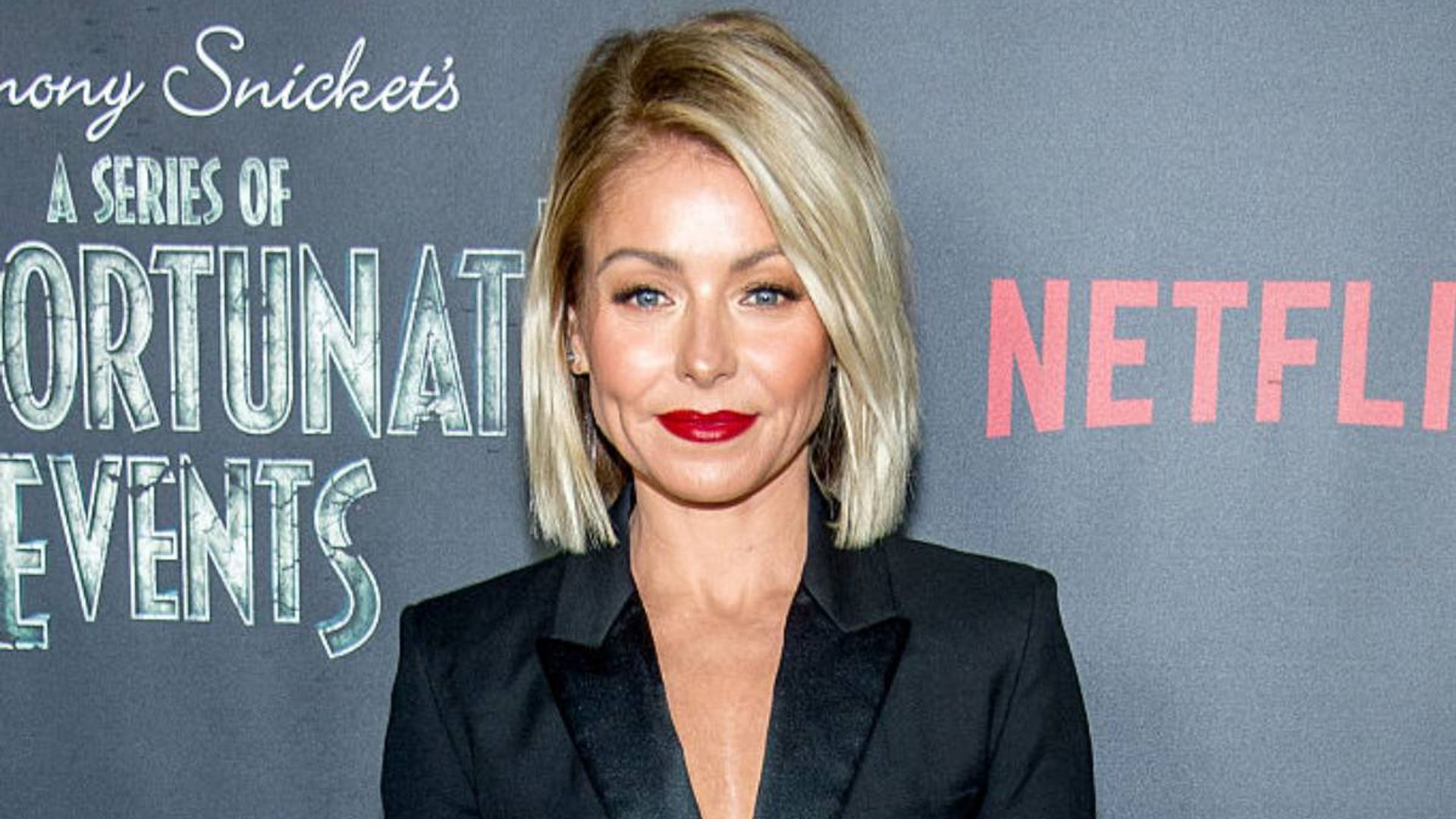 Kelly Ripa looks incredibly toned during workout inside her beautiful ...