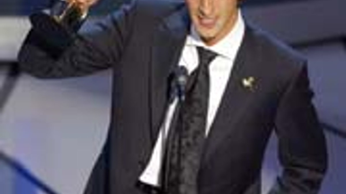 ADRIEN BRODY BECOMES FASHION'S NEWEST MALE MODEL | HELLO!