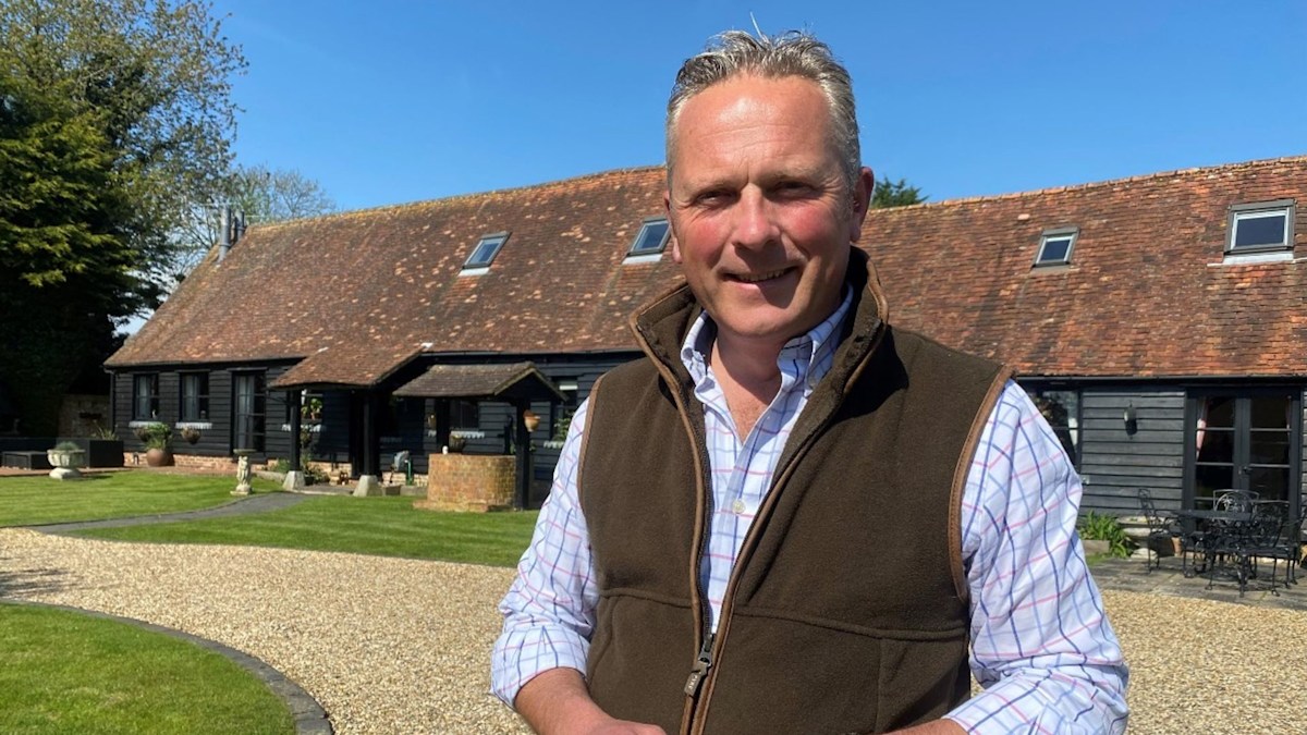 Christmas on the Farm star Jules Hudson's unearthed gorgeous wedding ...