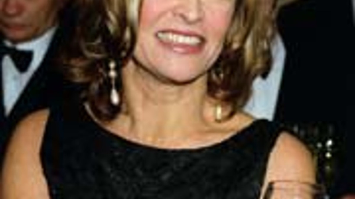 EPIC BATTLE PROVES PETER O'TOOLE IS STILL A LEADING MAN | HELLO!