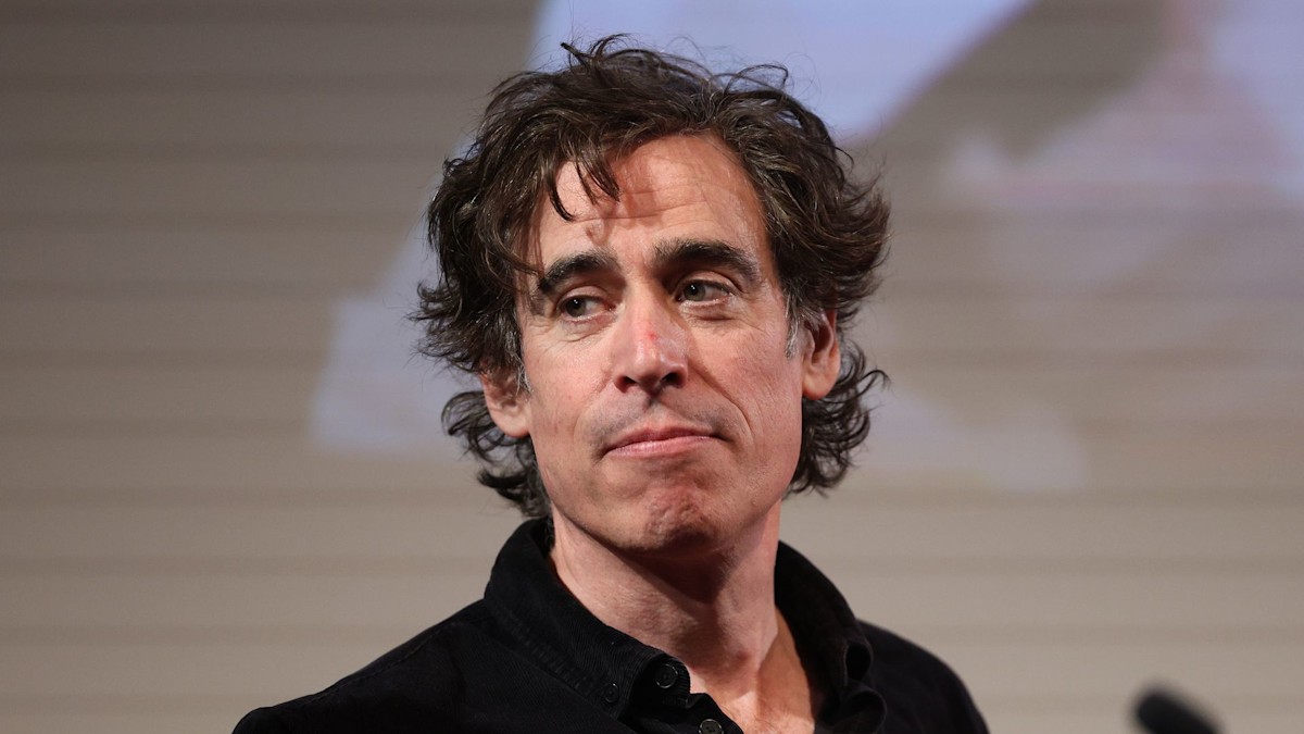 Stephen Mangan's bittersweet home he's kept secret for 2 decades | HELLO!