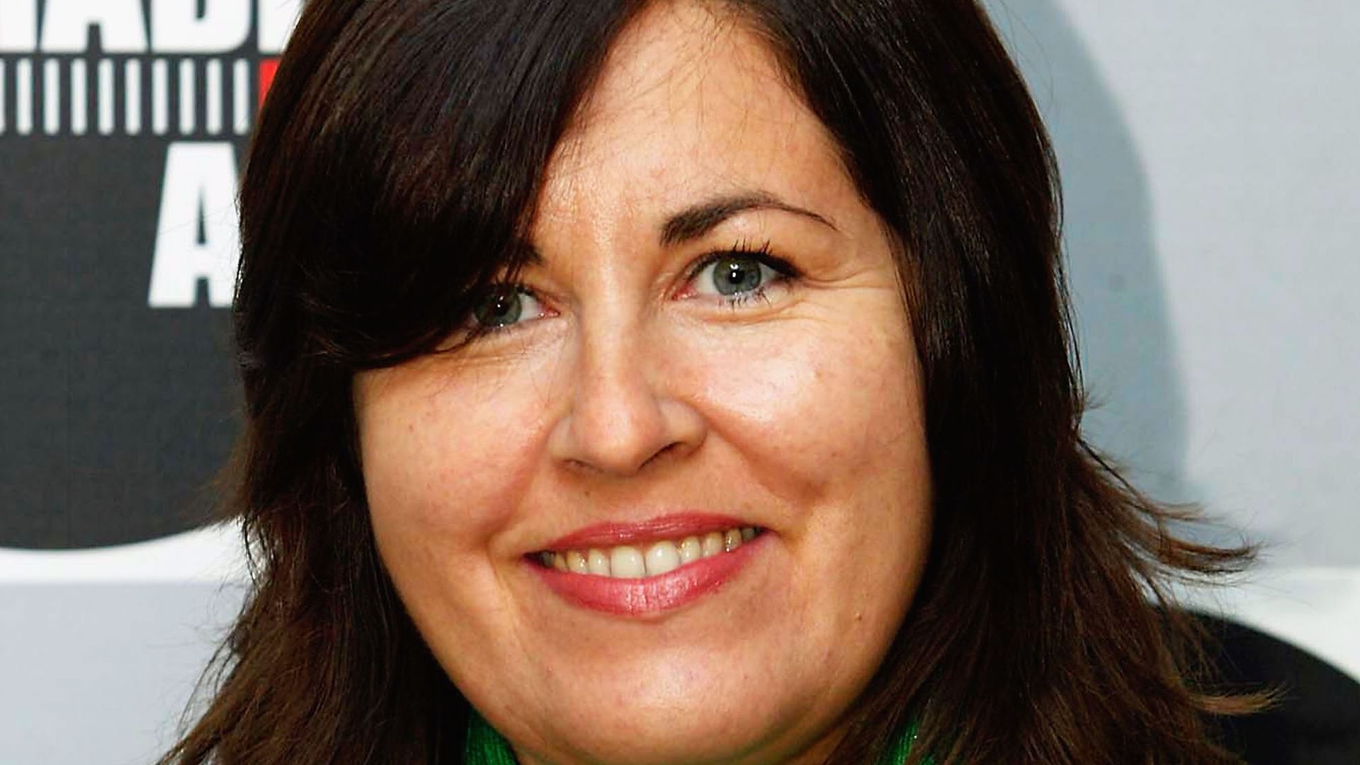 Liza Tarbuck - Biography | HELLO!