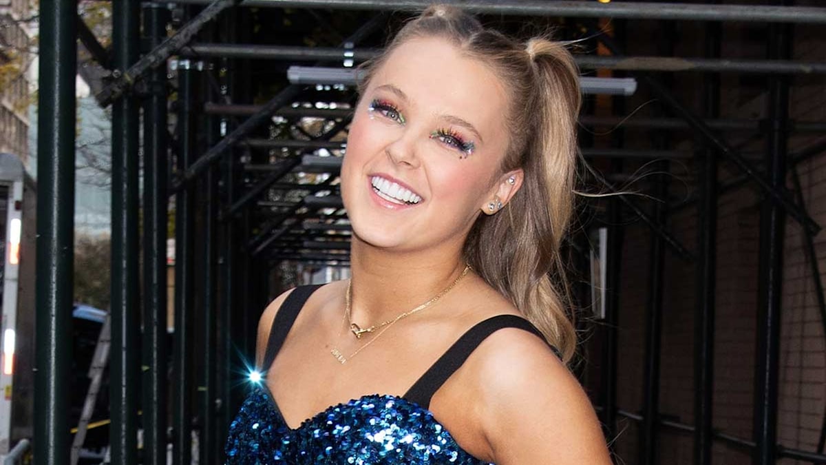 DWTS' JoJo Siwa wows in waist-cinching glittering jumpsuit and sky-high ...