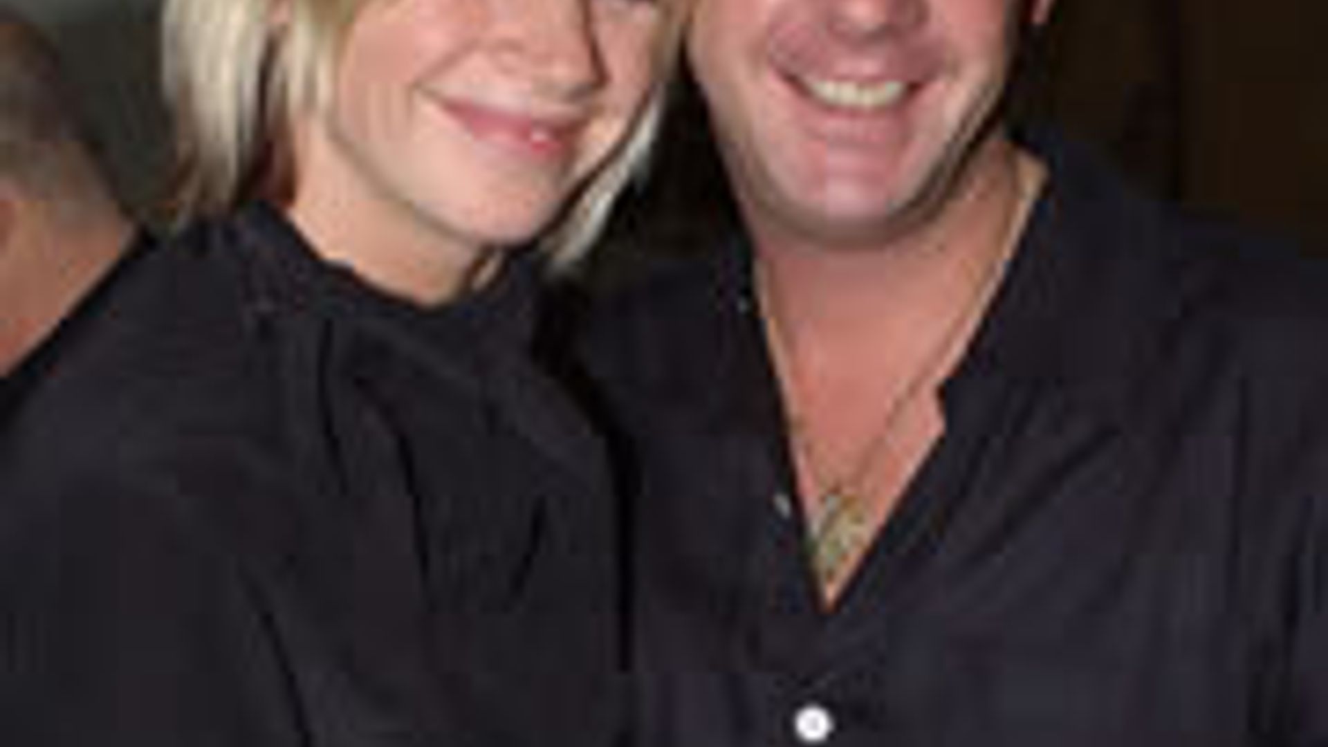 ZOE DUMPS D.J. IN EFFORT TO WIN FATBOY BACK | HELLO!