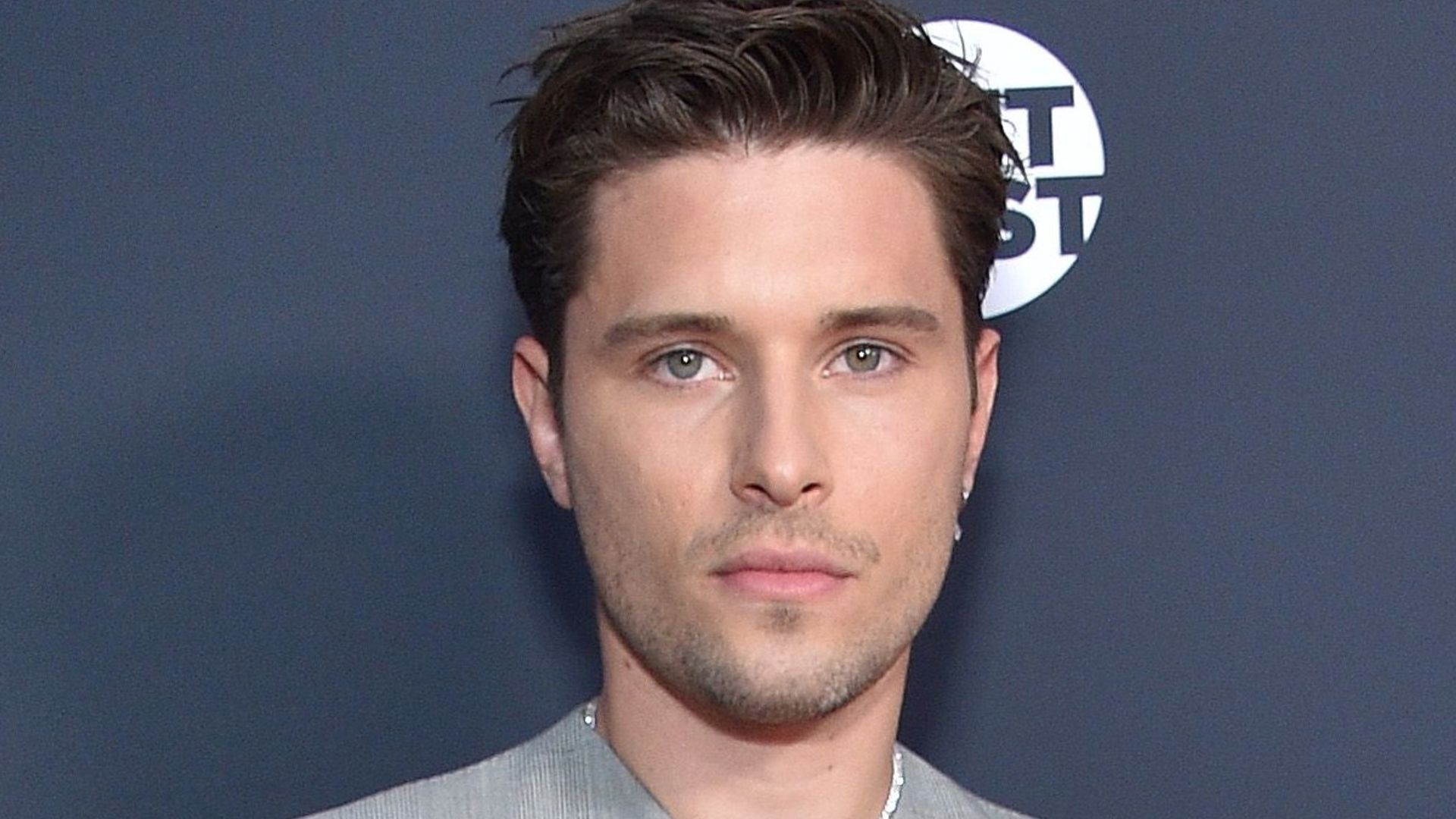 9-1-1: Lone Star’s Ronen Rubinstein on marriage to Jessica Parker ...