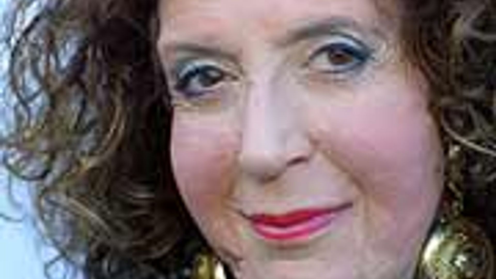 MILLIONAIRESS ANITA RODDICK SLEEPS ROUGH IN LONDON | HELLO!