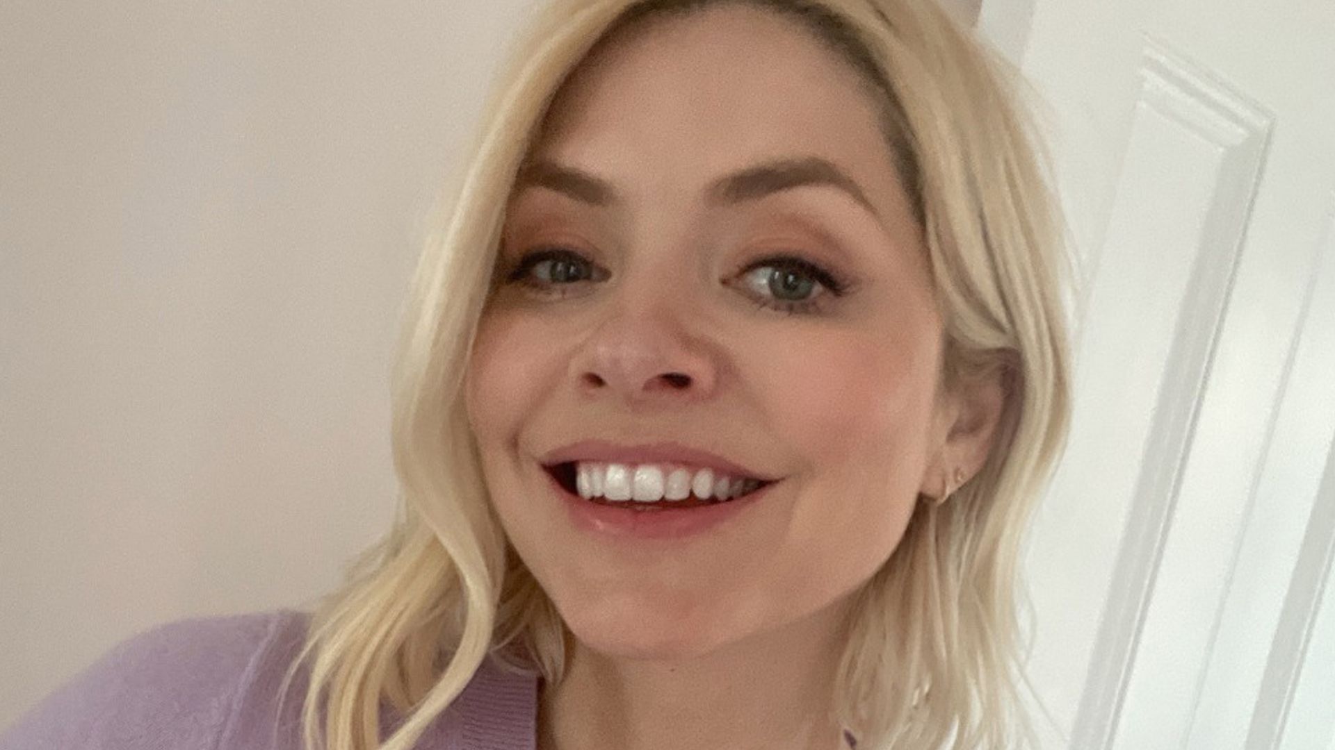 Holly Willoughby is almost unrecognisable in childhood photo with ...