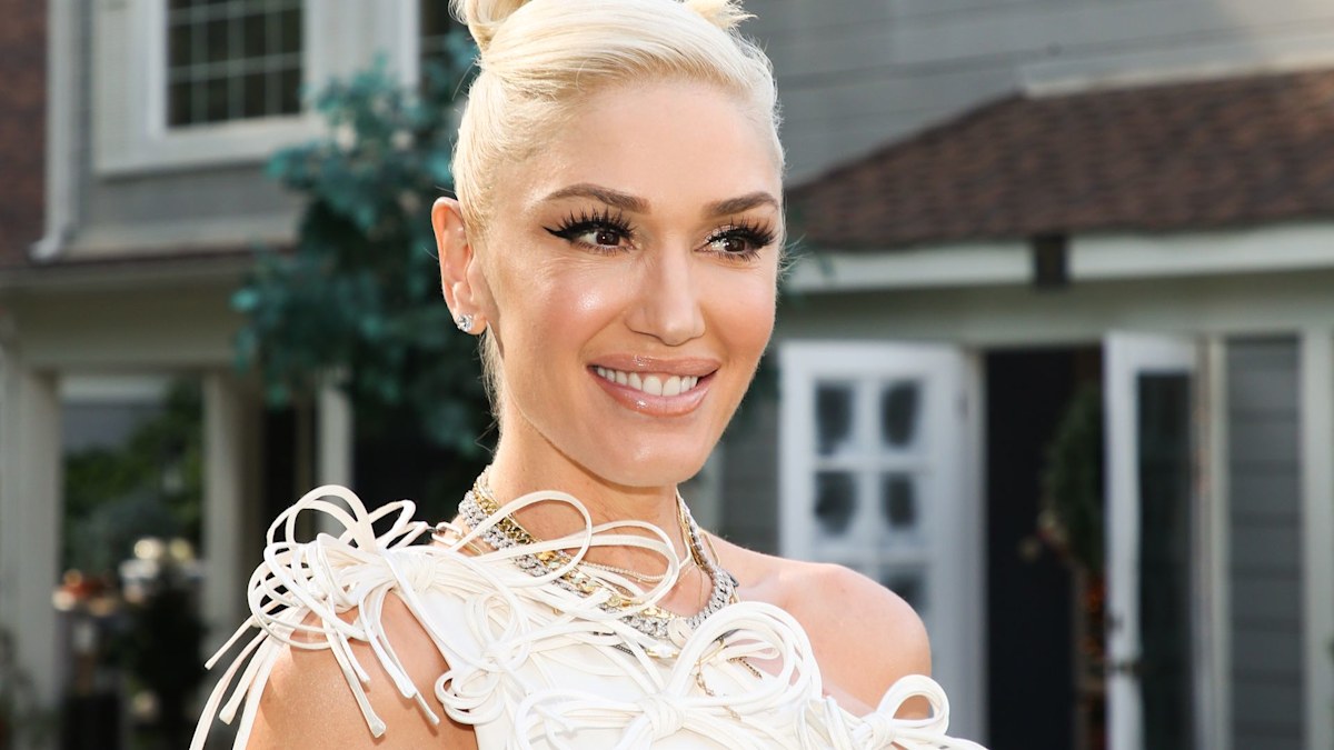 Gwen Stefanis Appearance Will Leave You Doing A Double Take In Must
