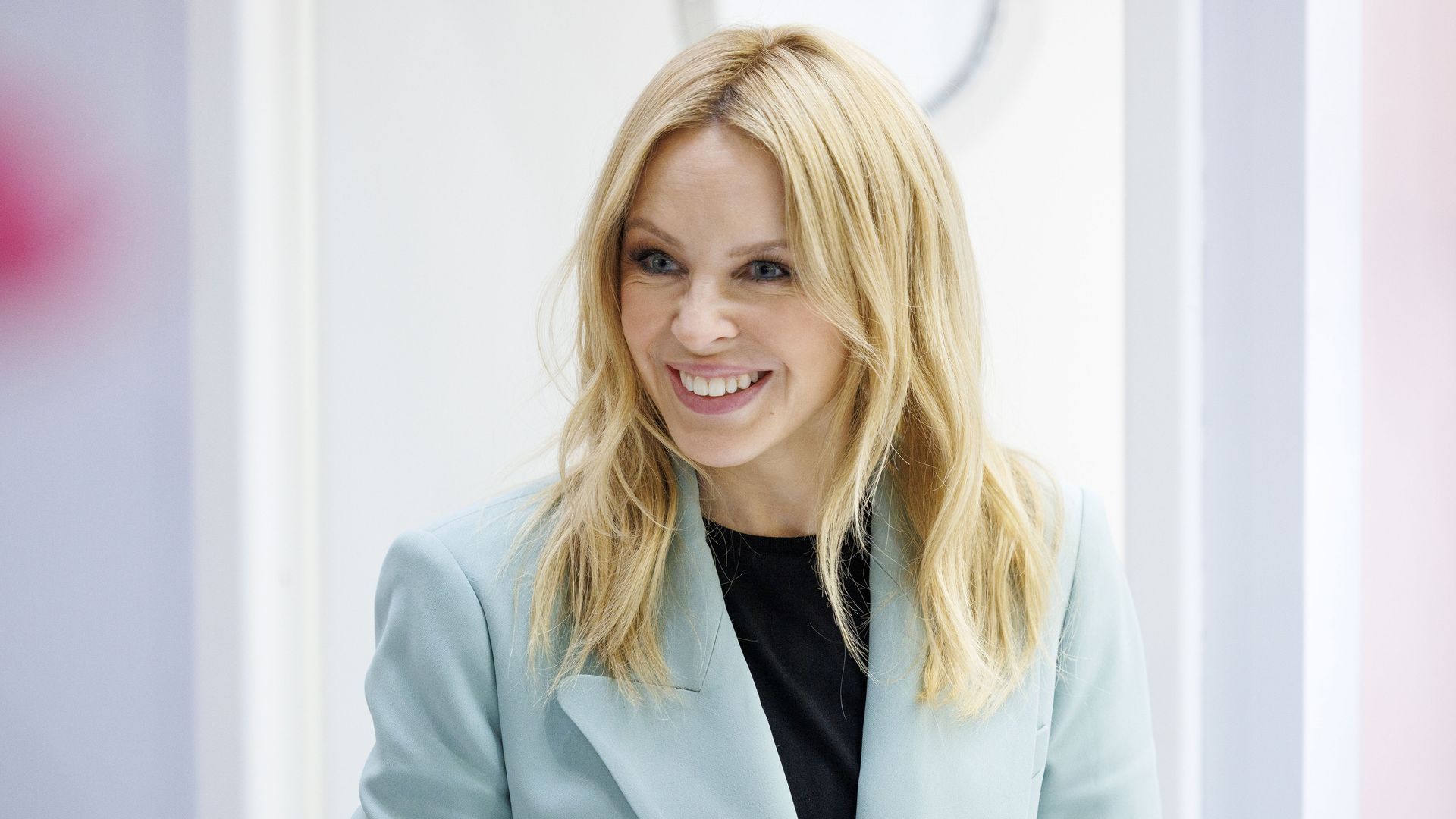 Kylie Minogue's ravishing figure-hugging outfit sparks questions from ...