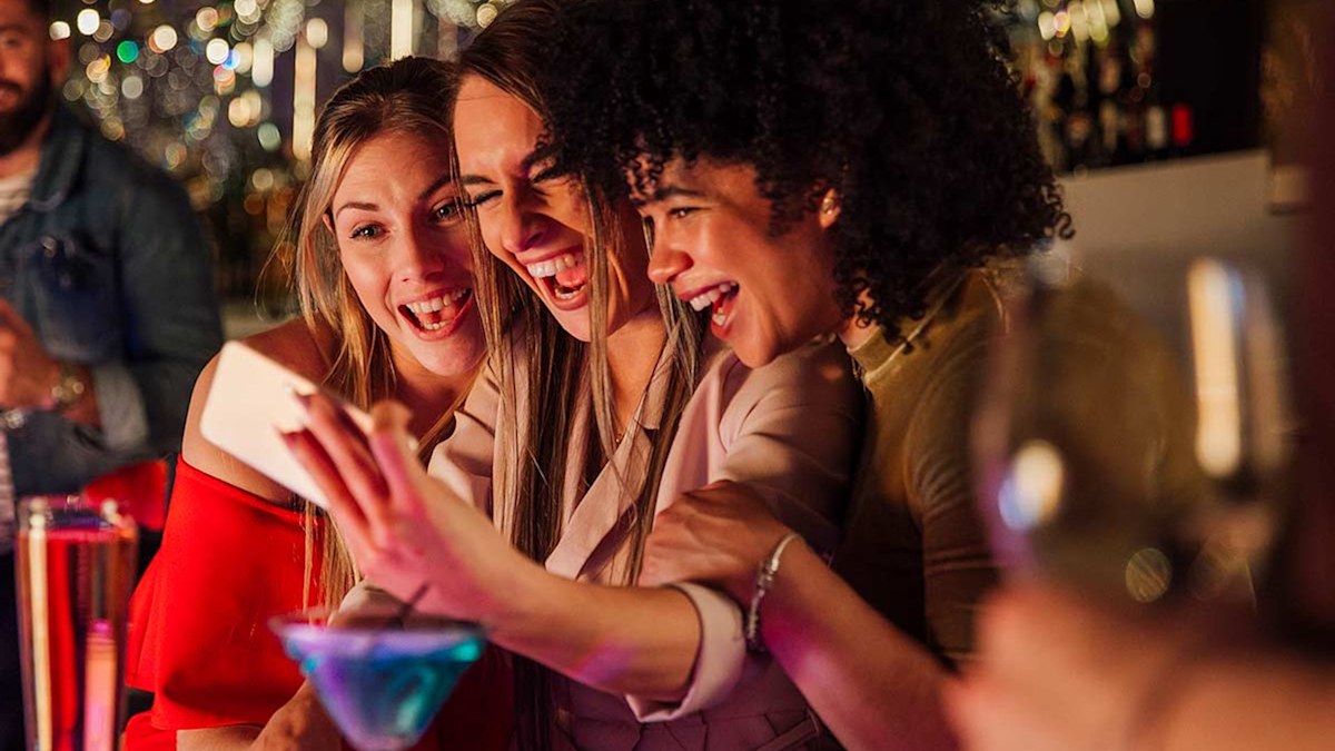 A girls night out in Manchester: Where to stay, best bars & restaurants ...