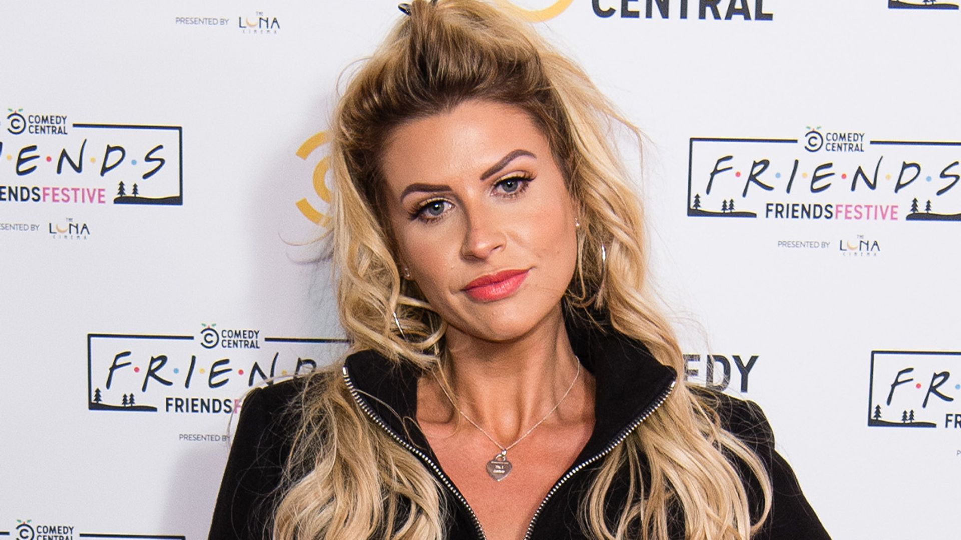 Mrs Hinch claps back to fan after critique of latest cleaning video ...