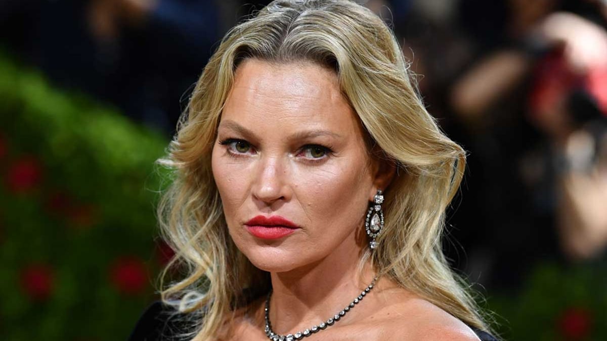 Kate Moss' fall: everything model said about injury amid Johnny Depp ...