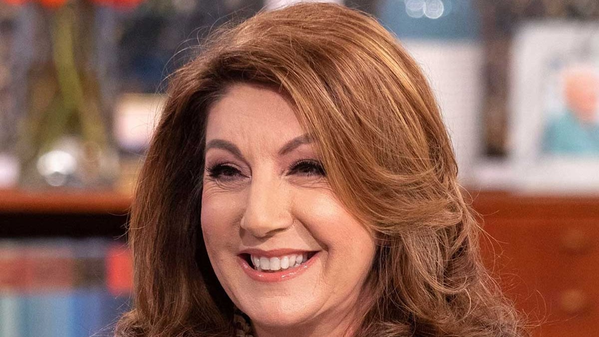 Loose Women's Jane McDonald steals the limelight in plunging floor ...