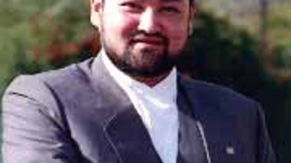 KING DIPENDRA OF NEPAL DIES TWO DAYS AFTER THE MURDER OF HIS FAMILY ...