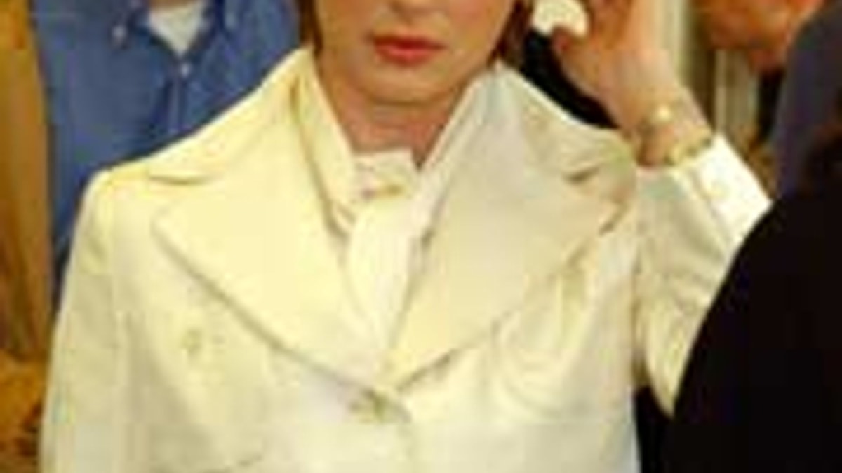 WINONA RYDER FOUND GUILTY IN SHOPLIFTING CASE | HELLO!