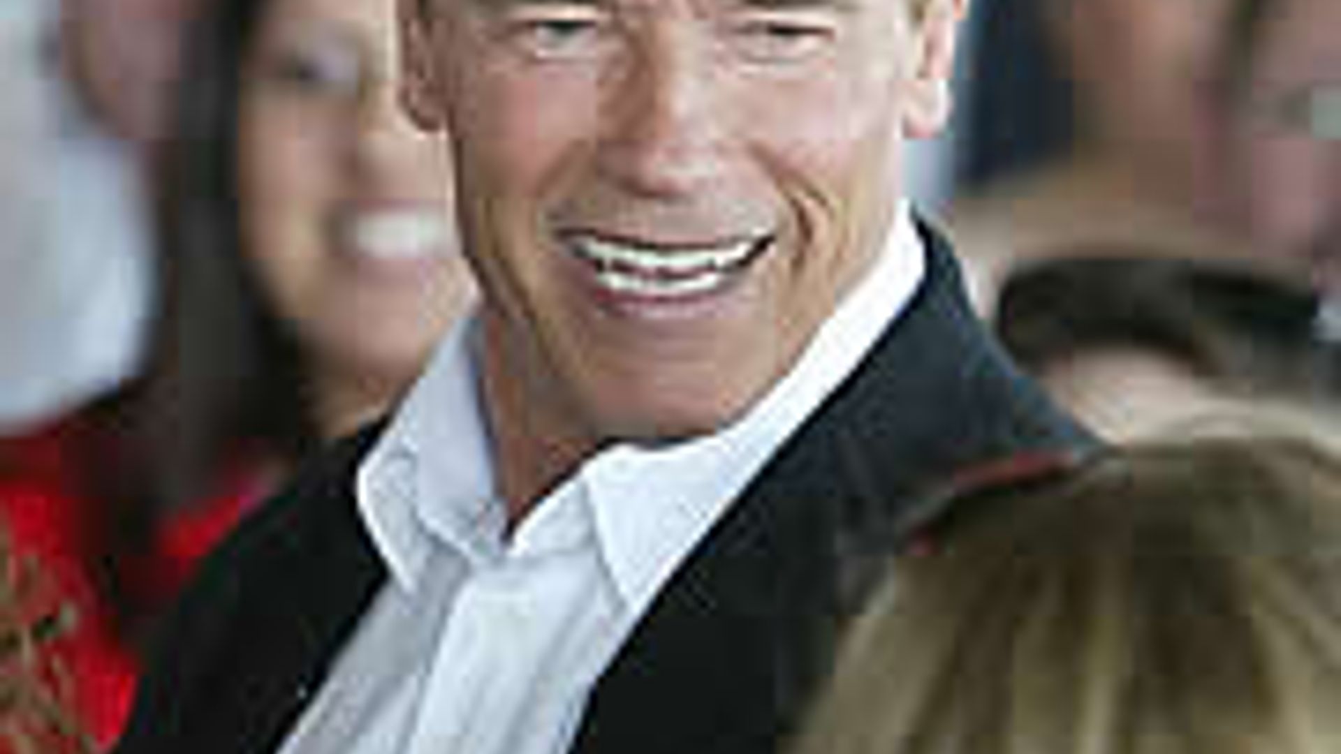 arnold schwarzenegger, Arnie saves swimmer from drowning | HELLO!