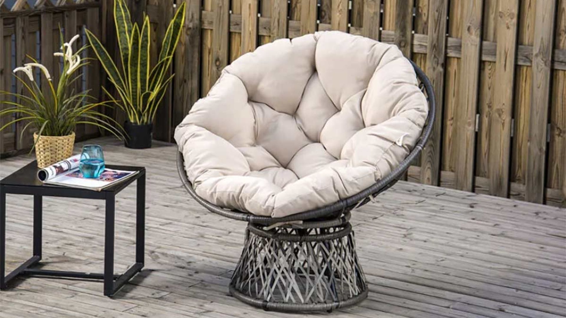 Best moon chairs for your garden to buy this summer; from Amazon, John ...