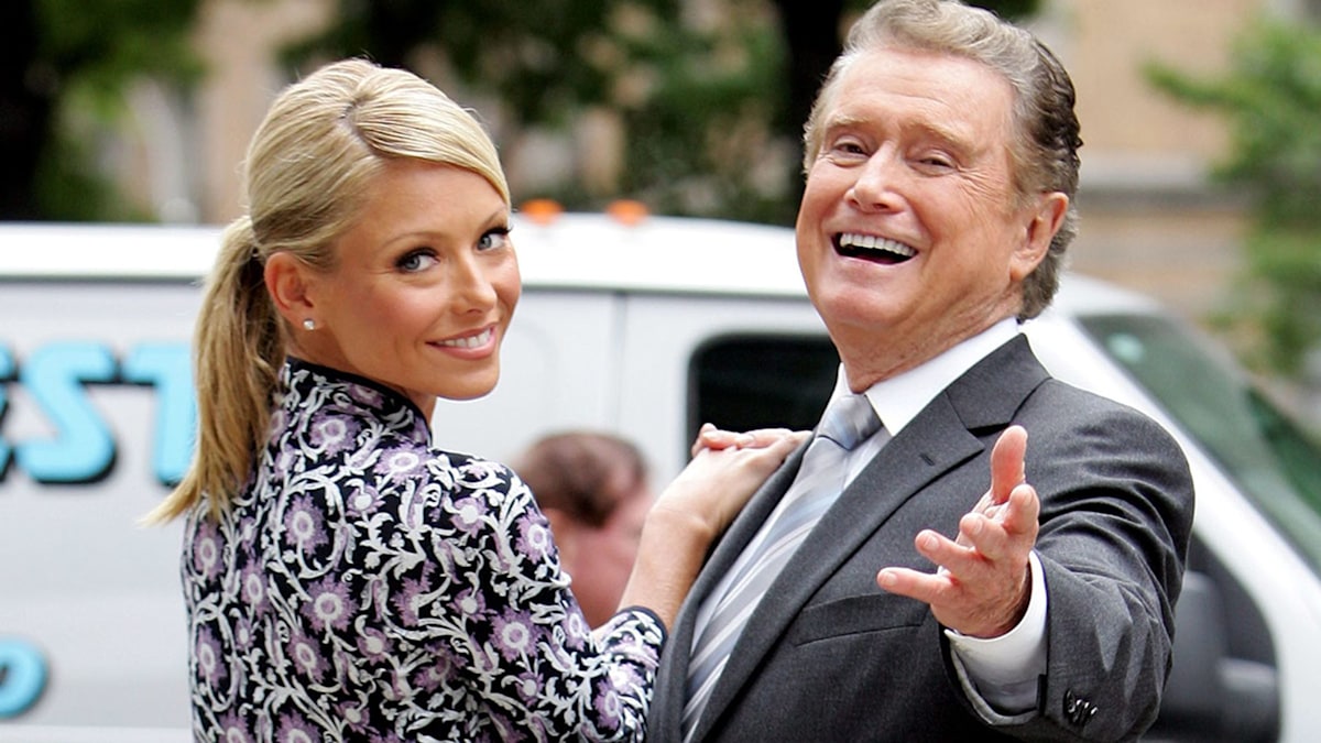 Here's what Kelly Ripa has said about Regis Philbin in her own words ...