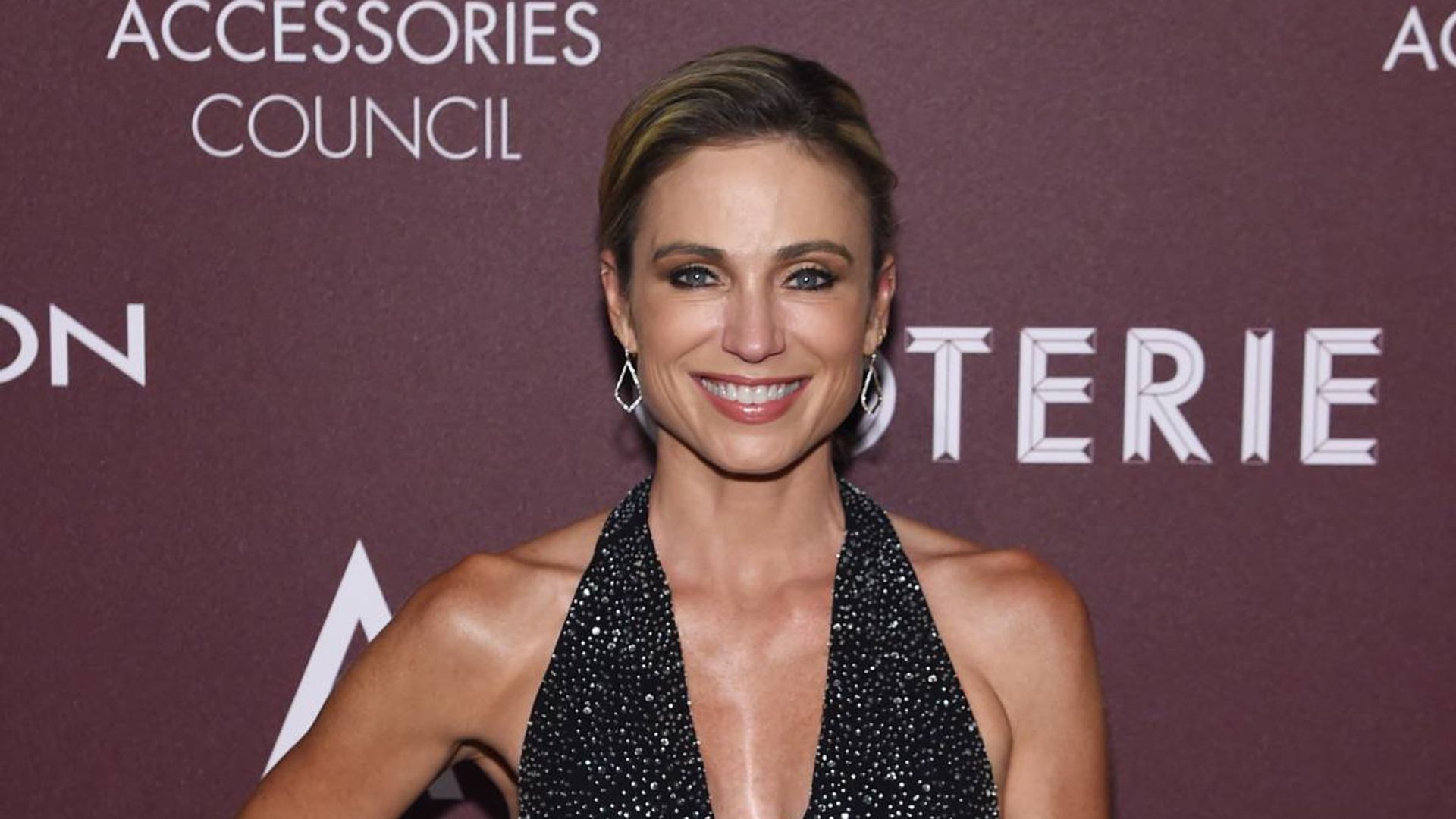 Amy Robach's physique is unbelievable in figure-hugging spring outfit ...